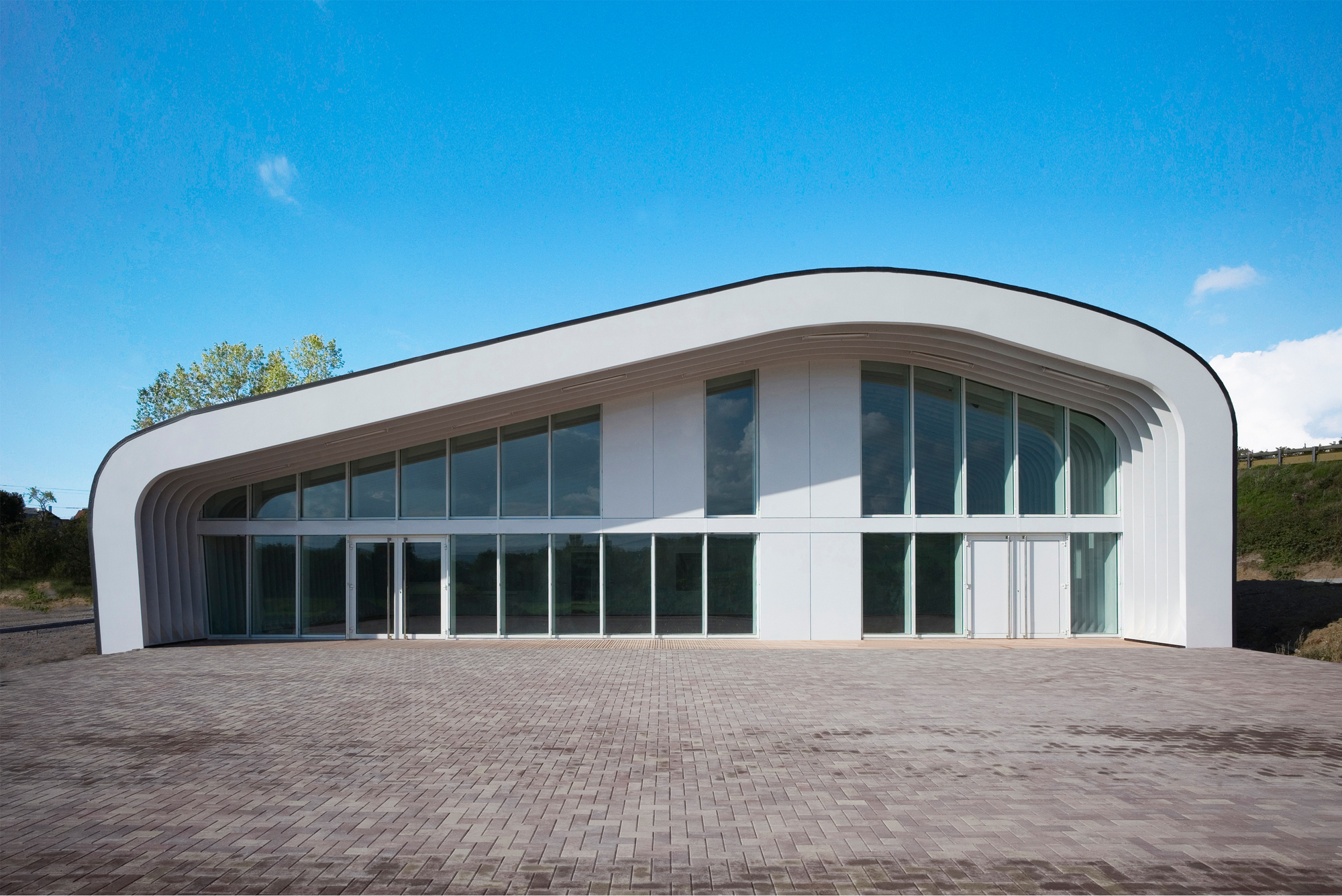 Gallery of Multifunctional Hall in France / rhb architectes - 2