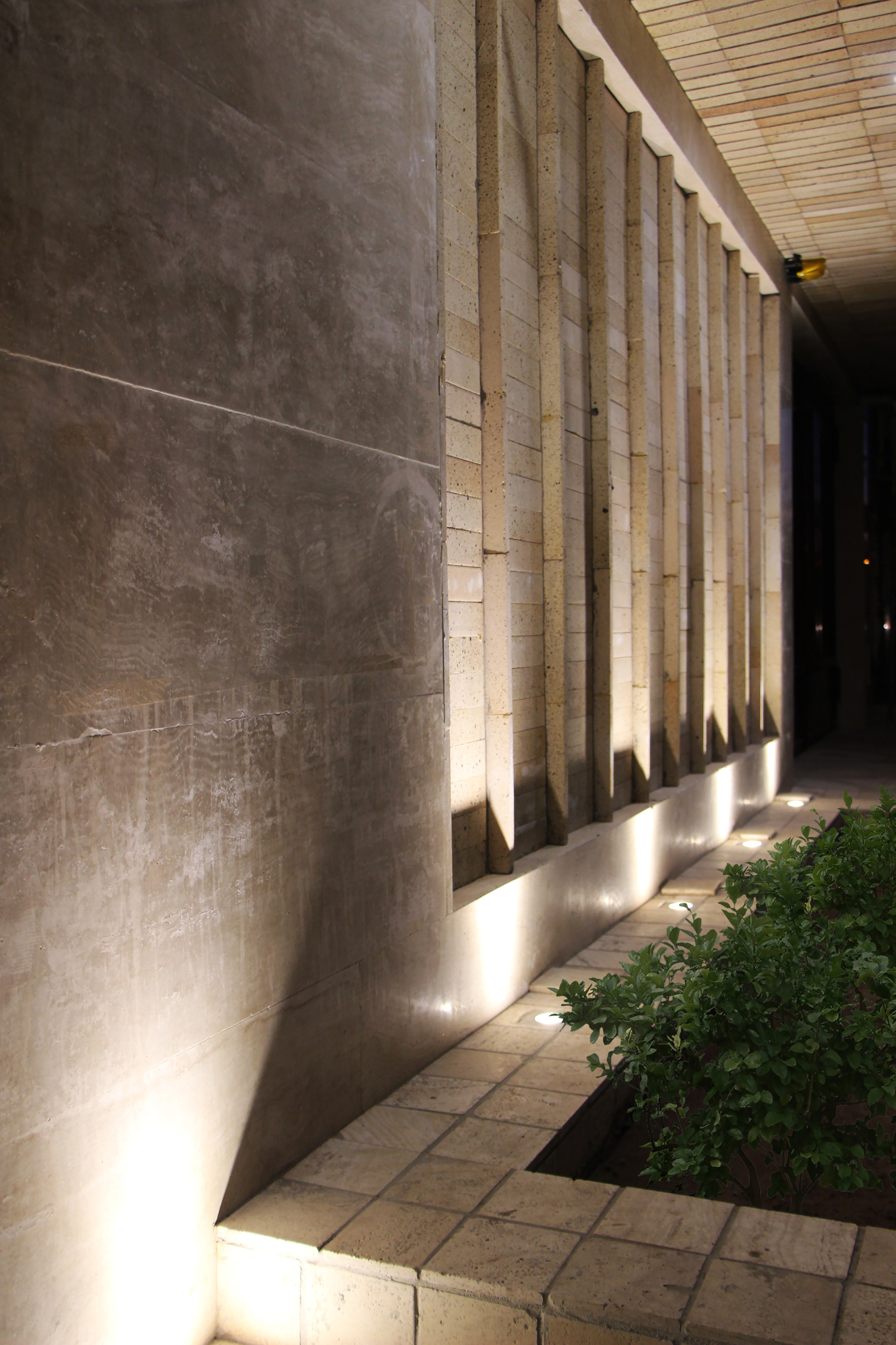 Gallery of Khish-Khaneh Residential Building / Behzad Yaghmaei + Azadeh ...