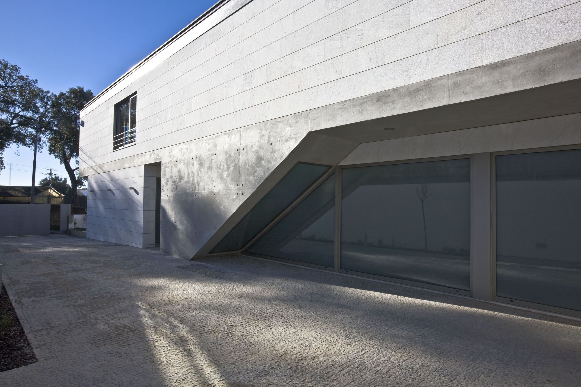 Gallery of A.R. House / Atelier d'Arquitectura J.A Lopes da Costa - 9