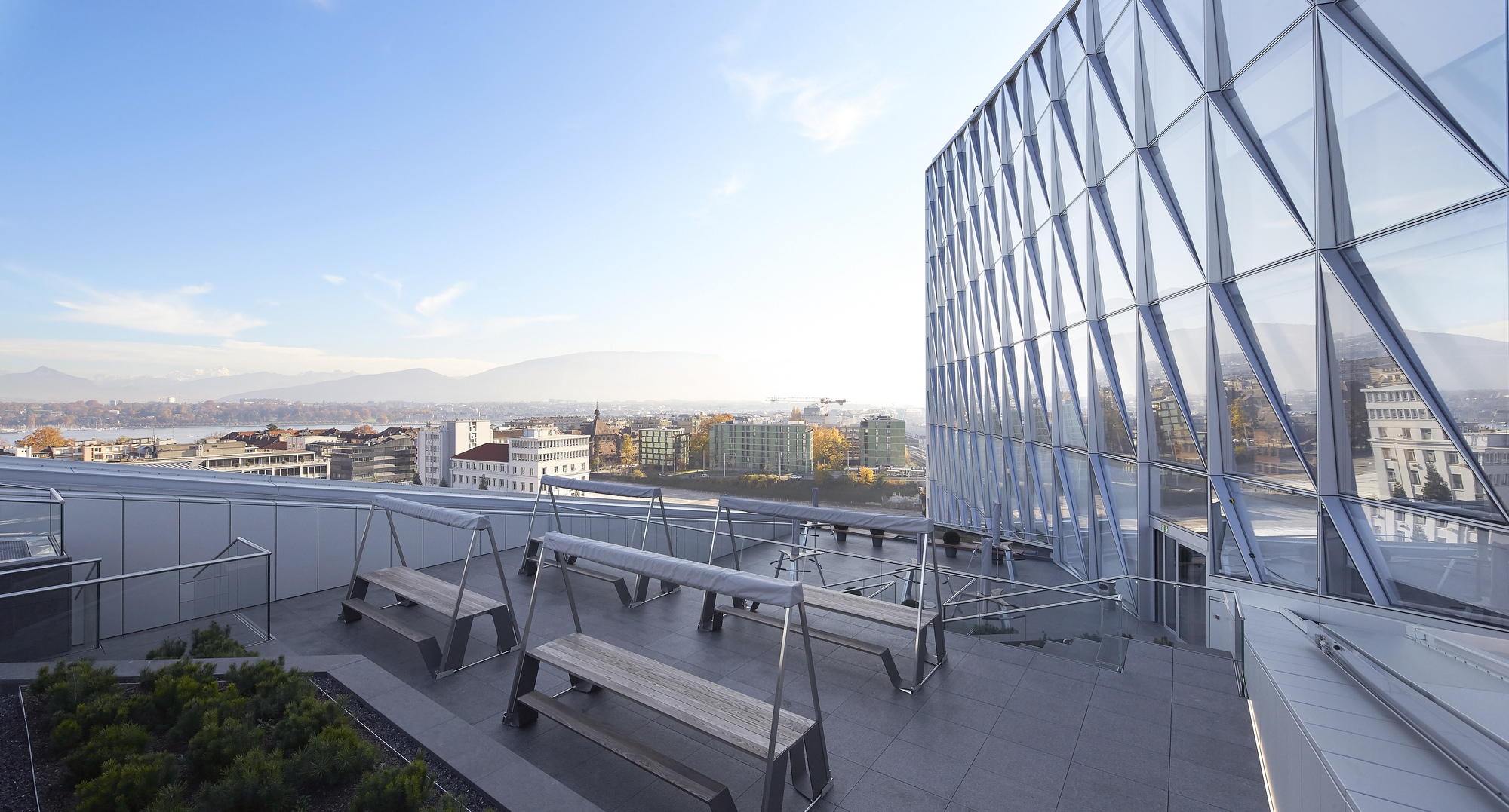 Gallery of JTI Headquarters / SOM - 14