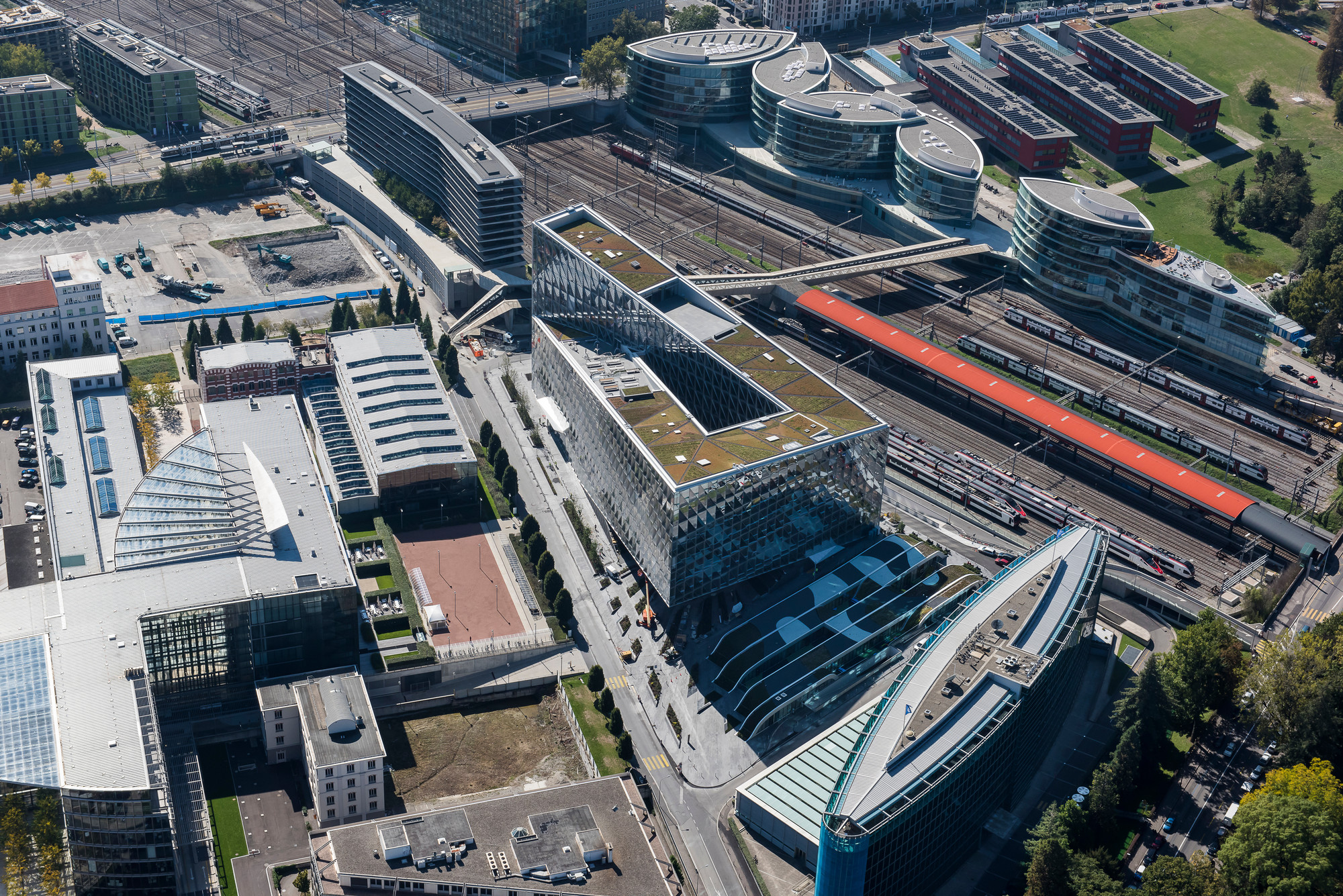 Gallery of JTI Headquarters / SOM - 6