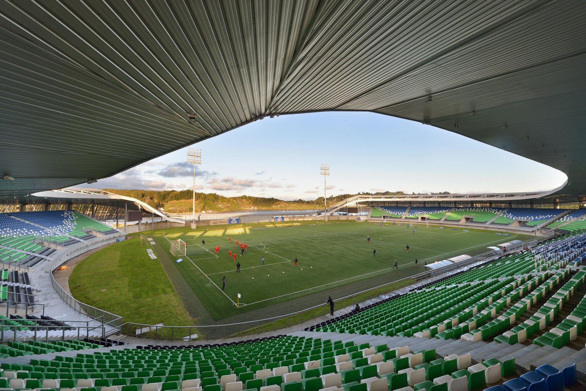 Gallery of Chinquihue Stadium / Cristian Fernandez Arquitectos - 7