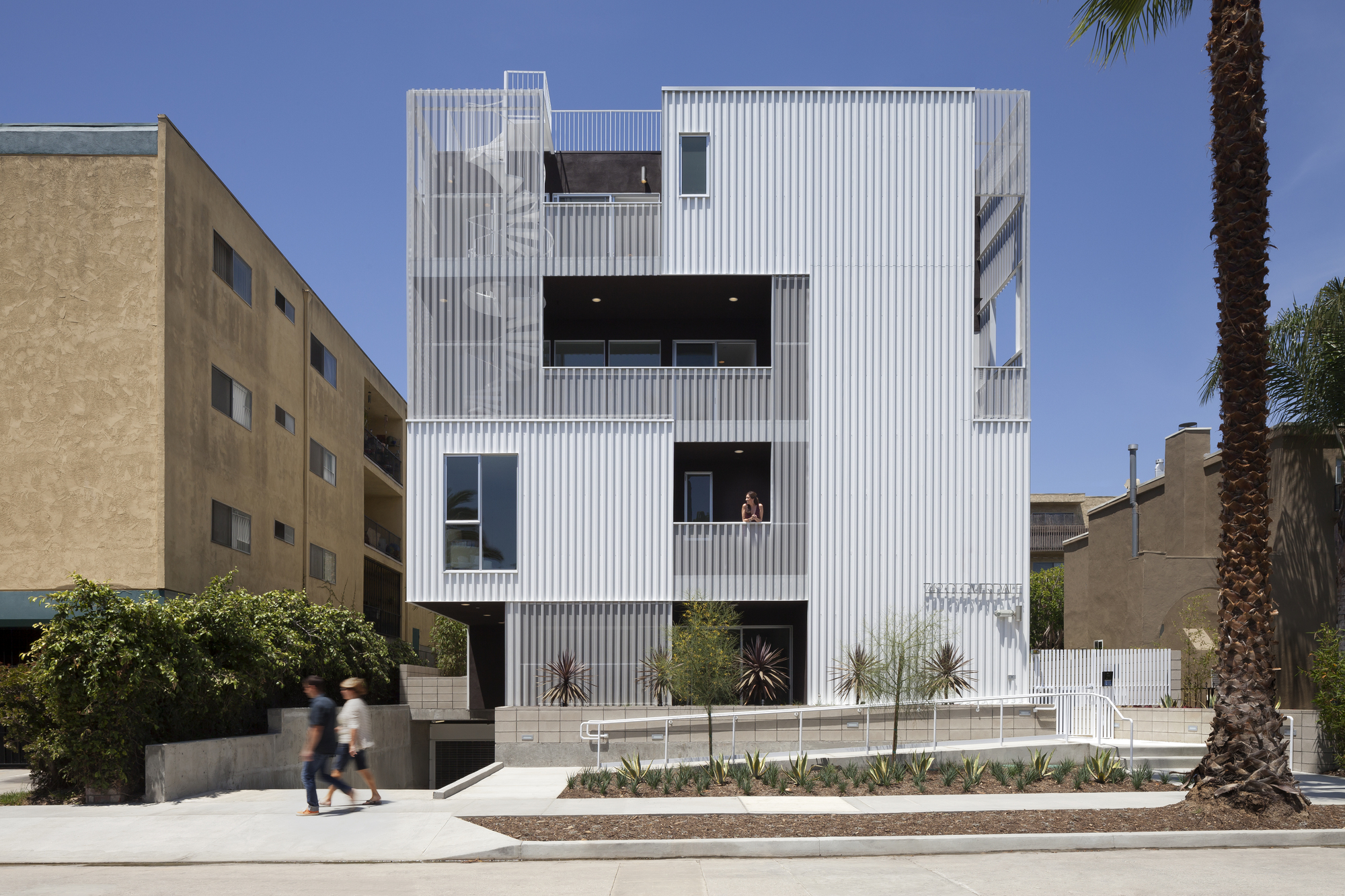 Gallery of AIA Names 10 Best US Houses of 2016 - 8