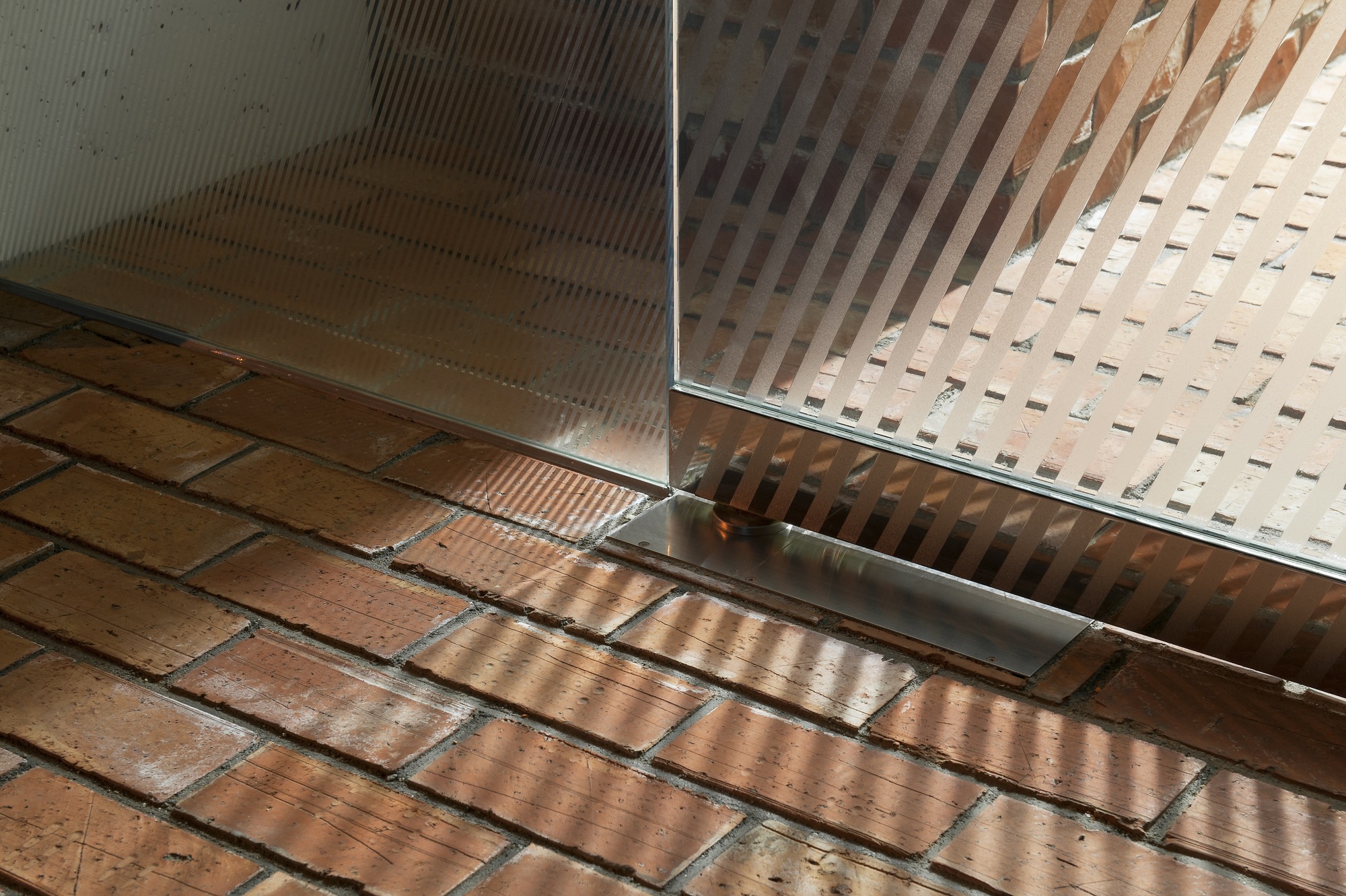 Gallery of IRO / Reiichi Ikeda Design - 8