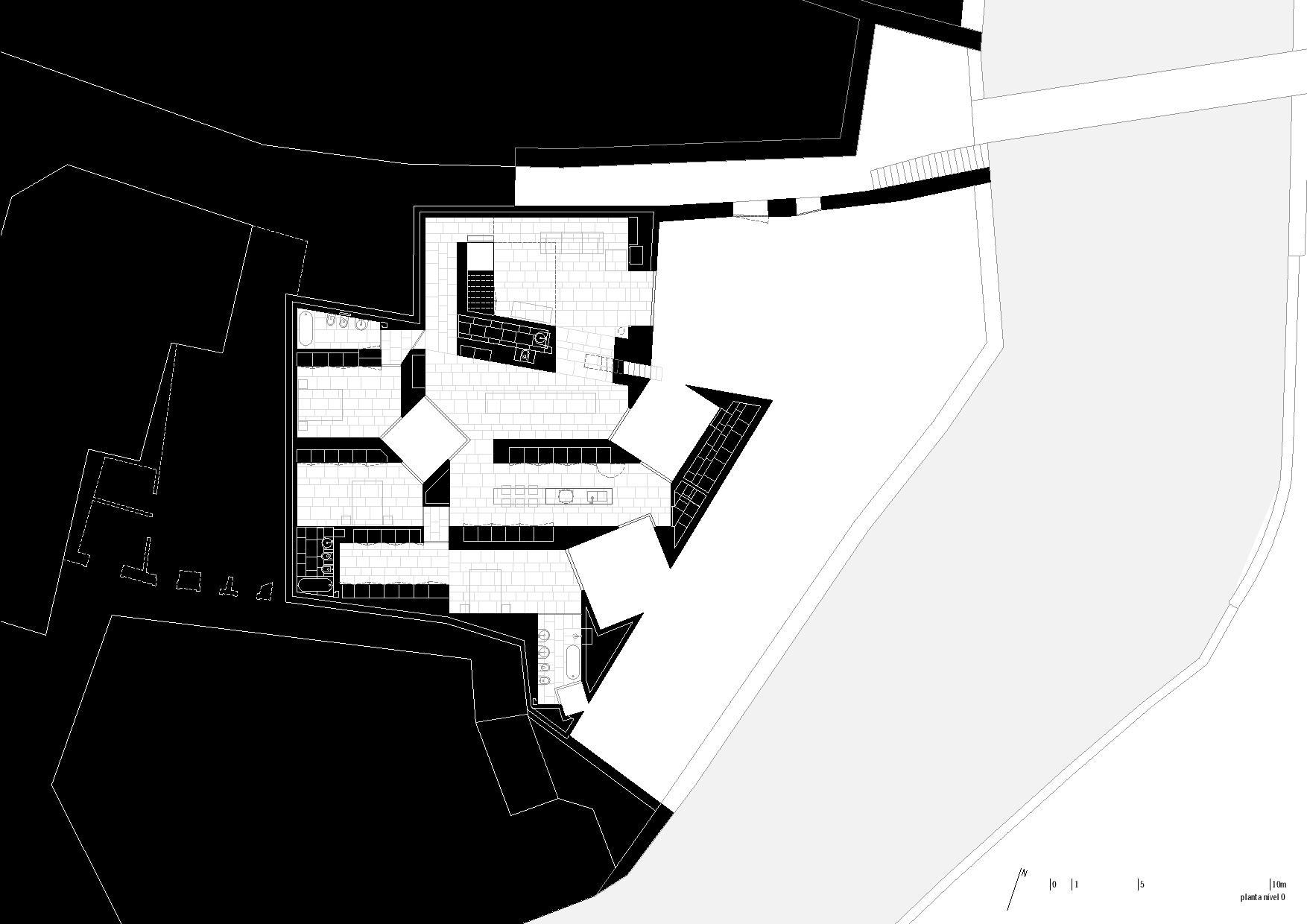 Galeria de Casa em Alcobaça / Aires Mateus - 29