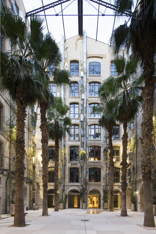 Marseilles Docks / 5+1AAAlfonsoFemiaGianlucaPeluffo | ArchDaily