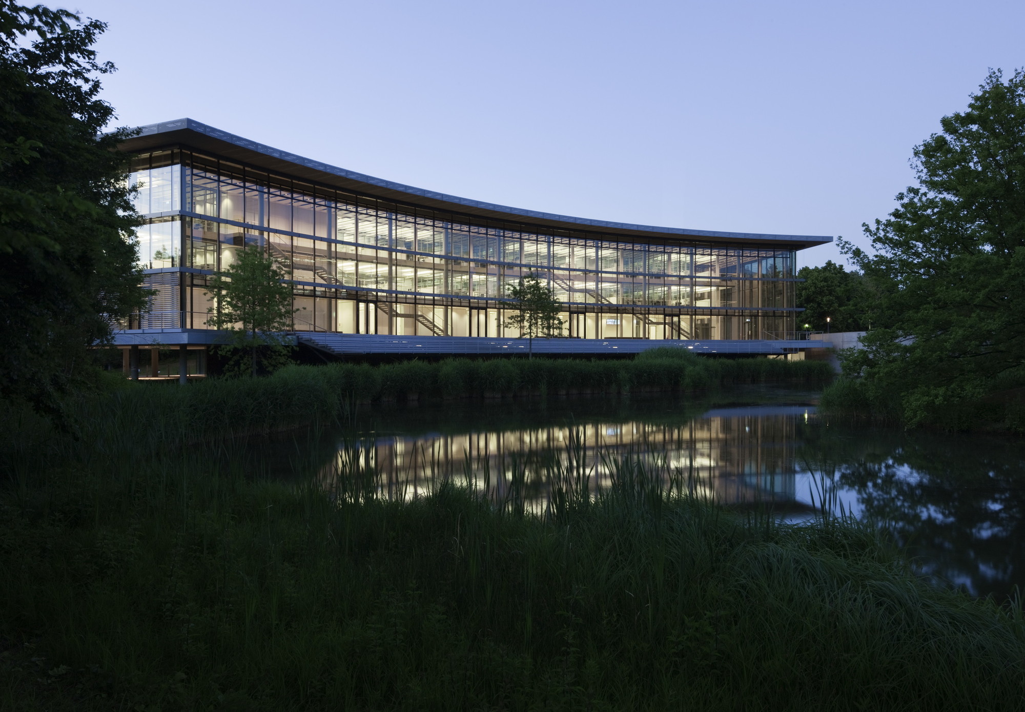 Gallery of Oeconomicum / Ingenhoven Architects - 2