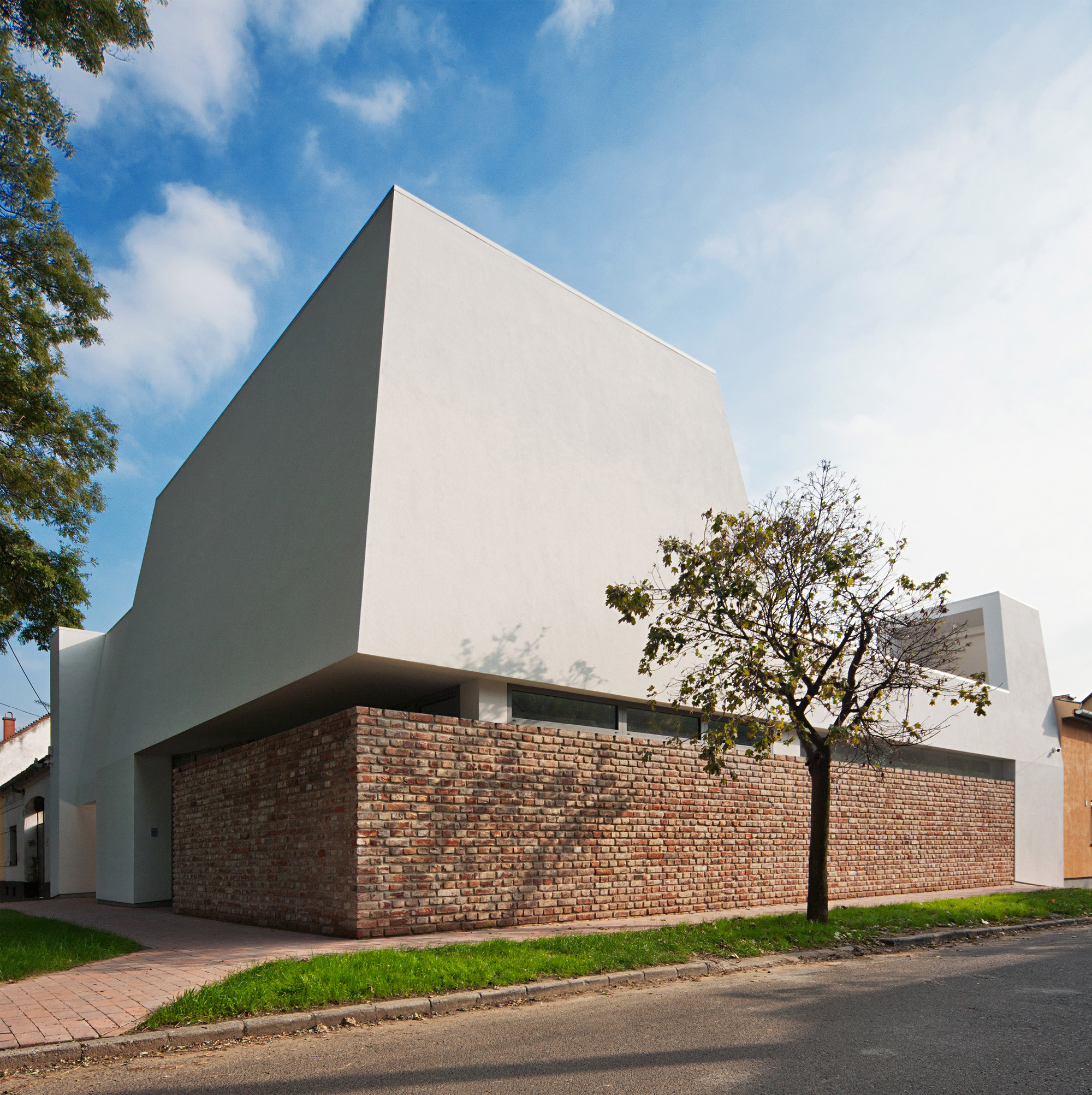 Gallery of Office in Debrecen / Archiko Kft - 10