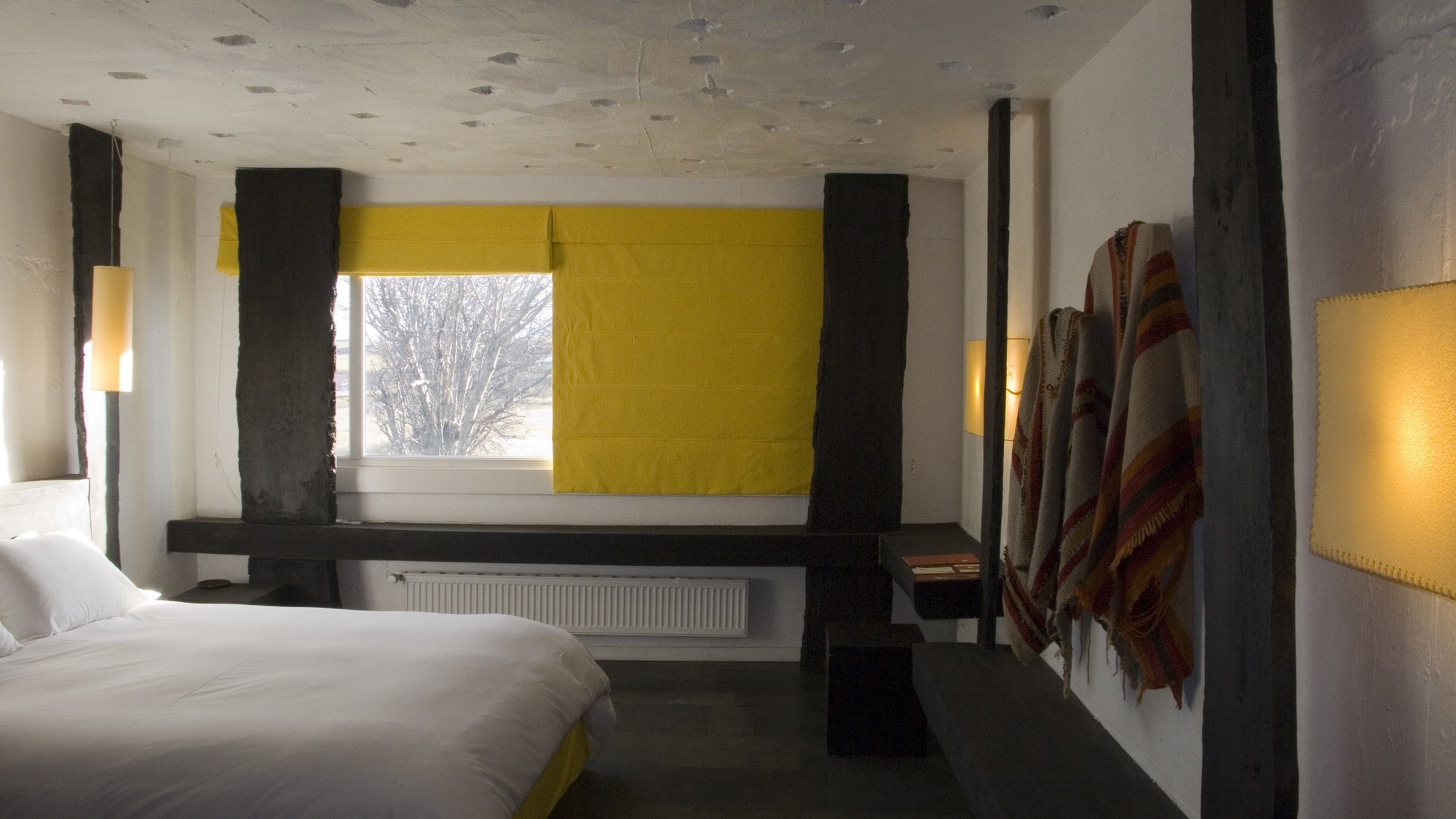 Gallery of Remota Hotel in Patagonia / Germán del Sol - 23