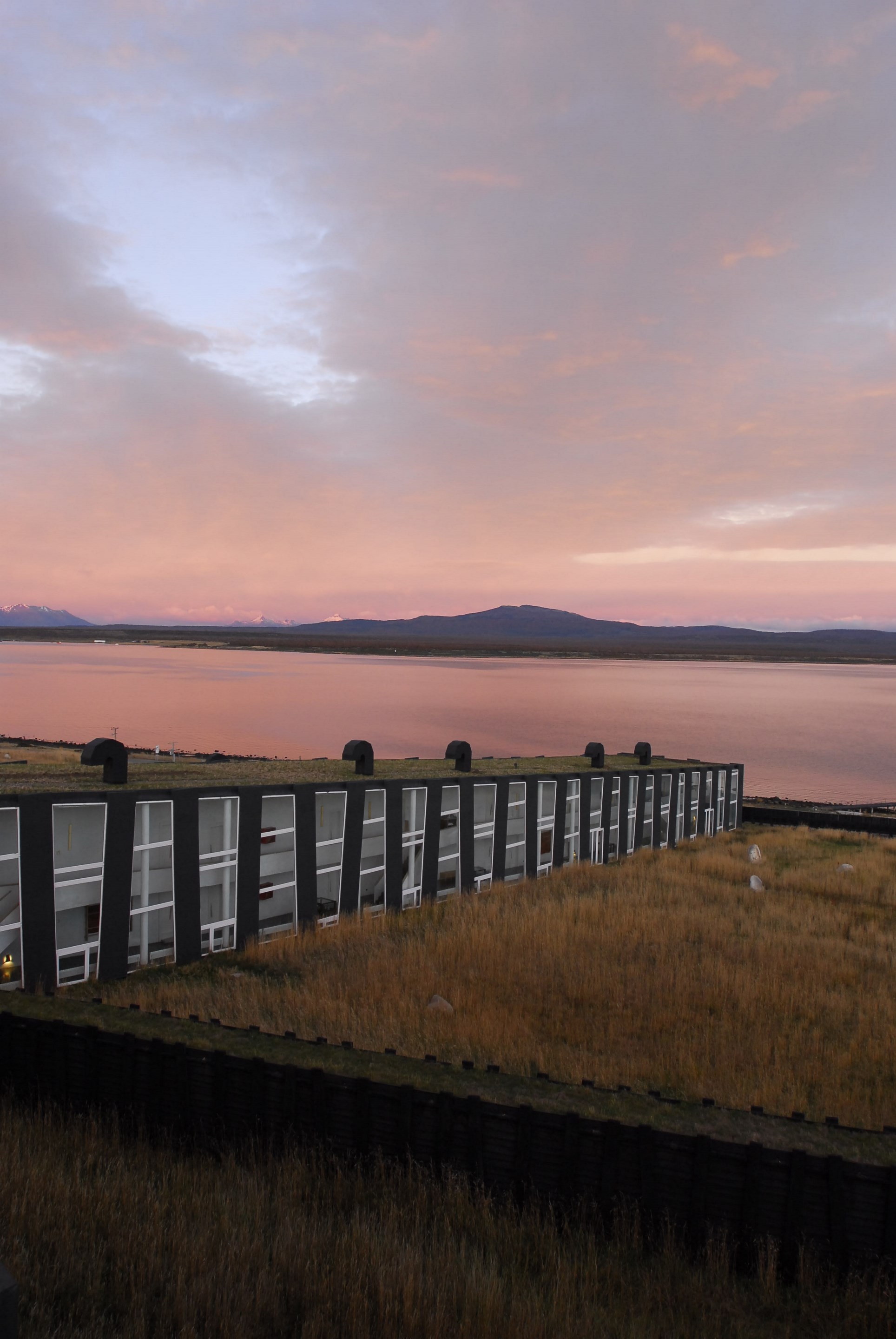 Gallery of Remota Hotel in Patagonia / Germán del Sol - 29