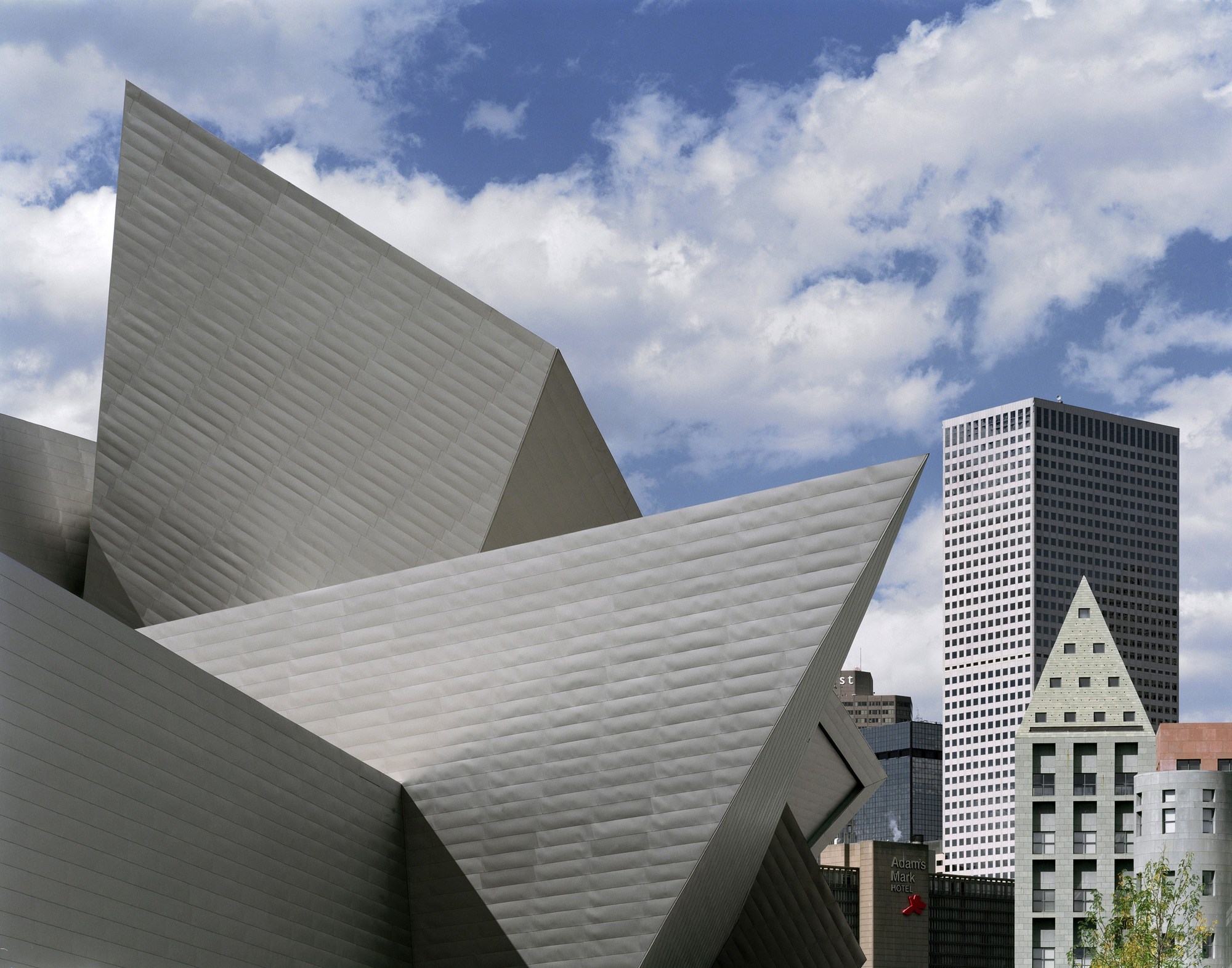 Galería de Museo de Arte de Denver / Studio Libeskind - 22