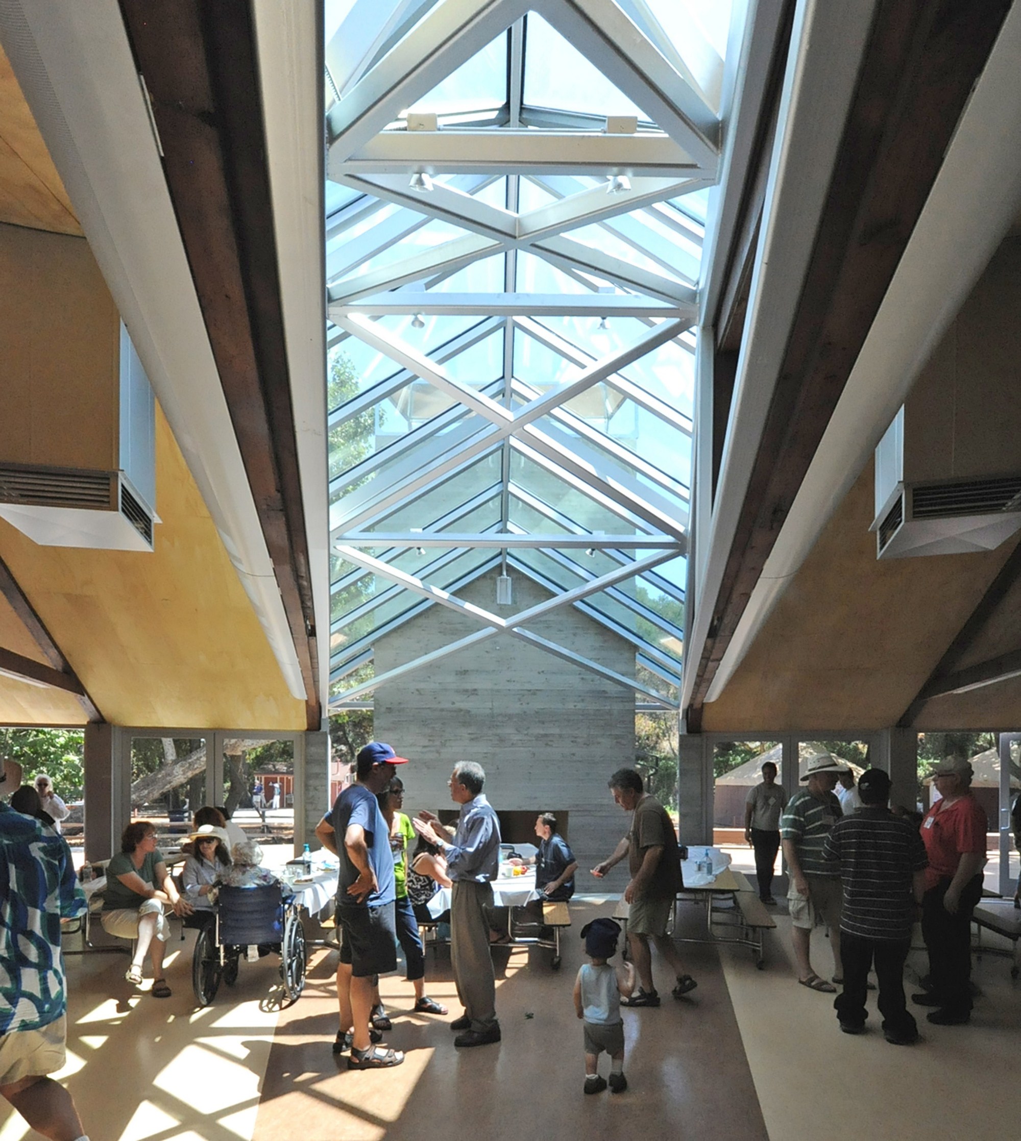 Gallery of Shalom Institute Dining Hall / Lehrer Architects - 5
