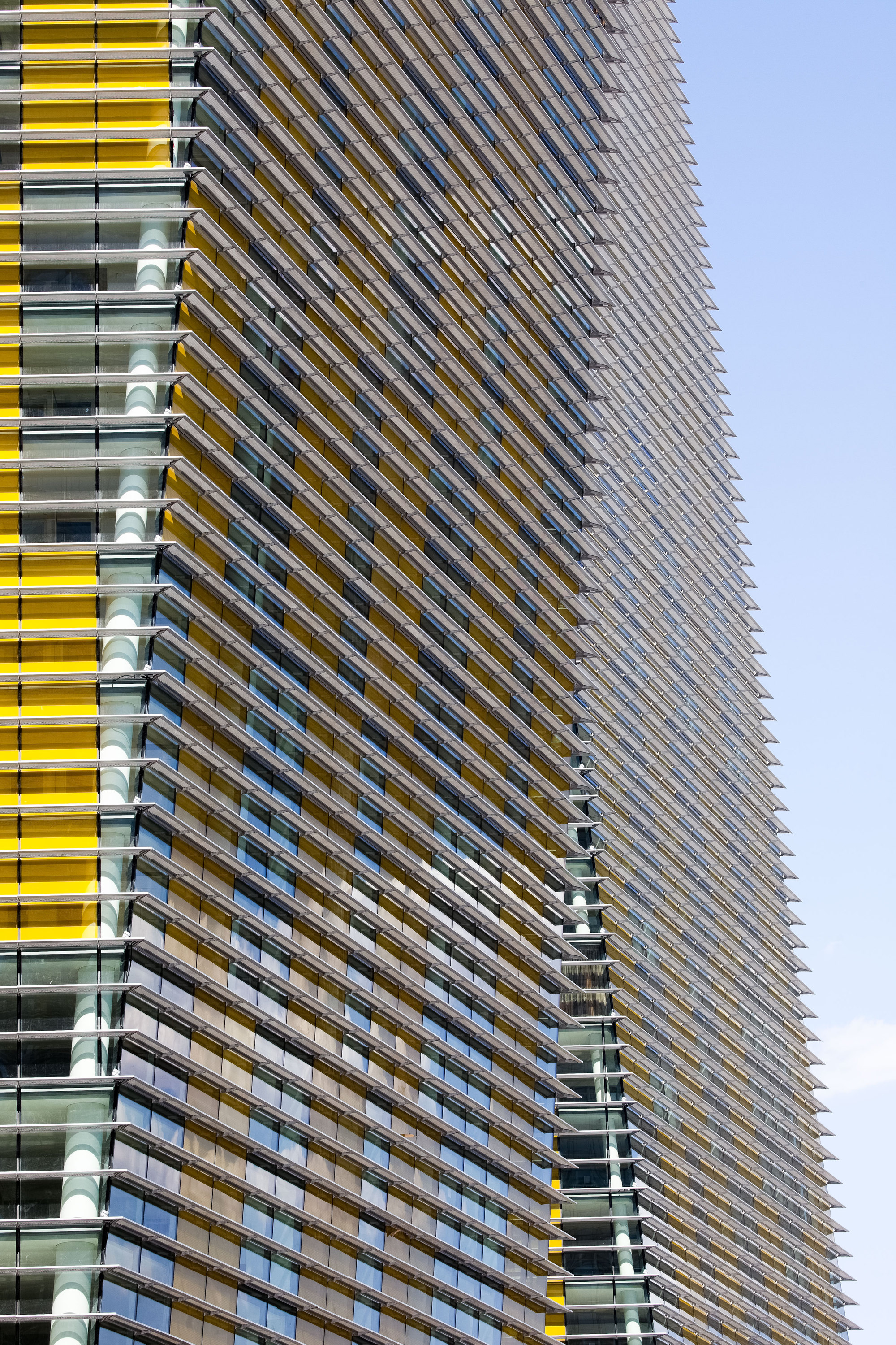 Gallery of Veer Towers / Murphy/Jahn - 3