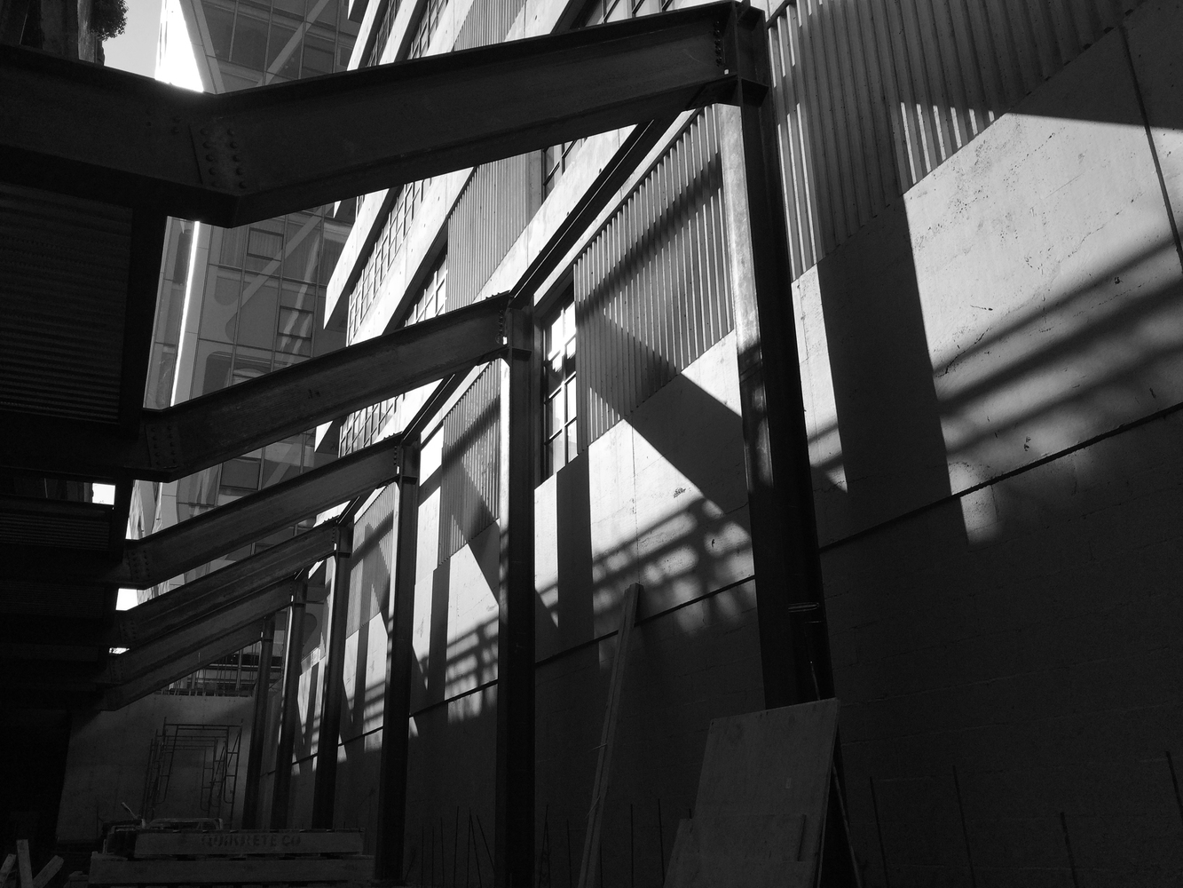 Galeria de Lisson Gallery projetada pelo studioMDA é inaugurada sob o ...