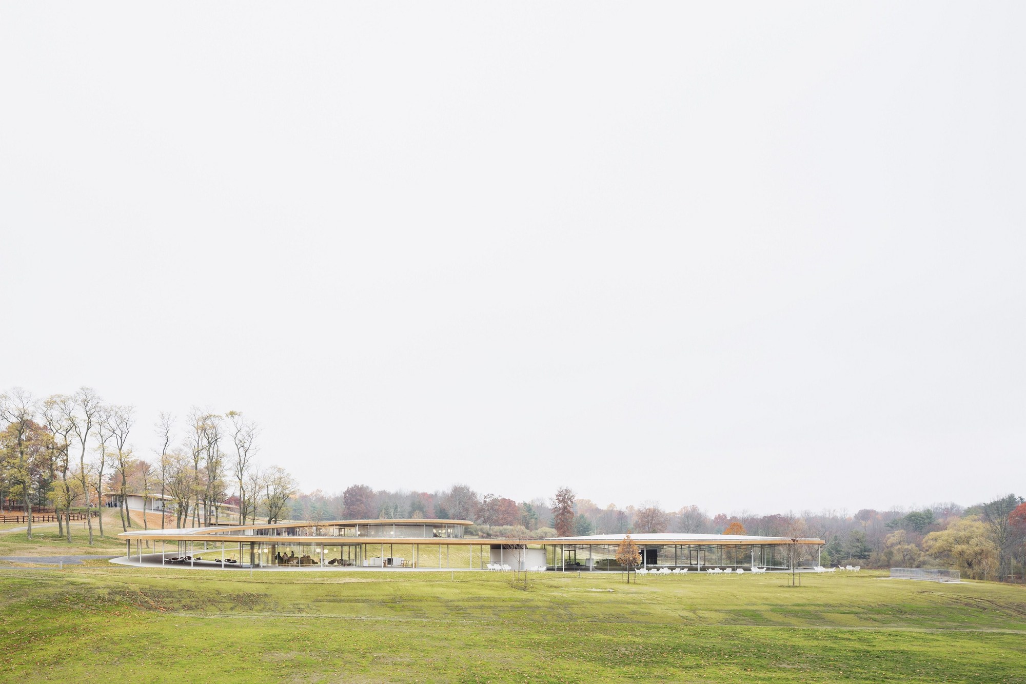 Galeria de Grace Farms / SANAA - 16