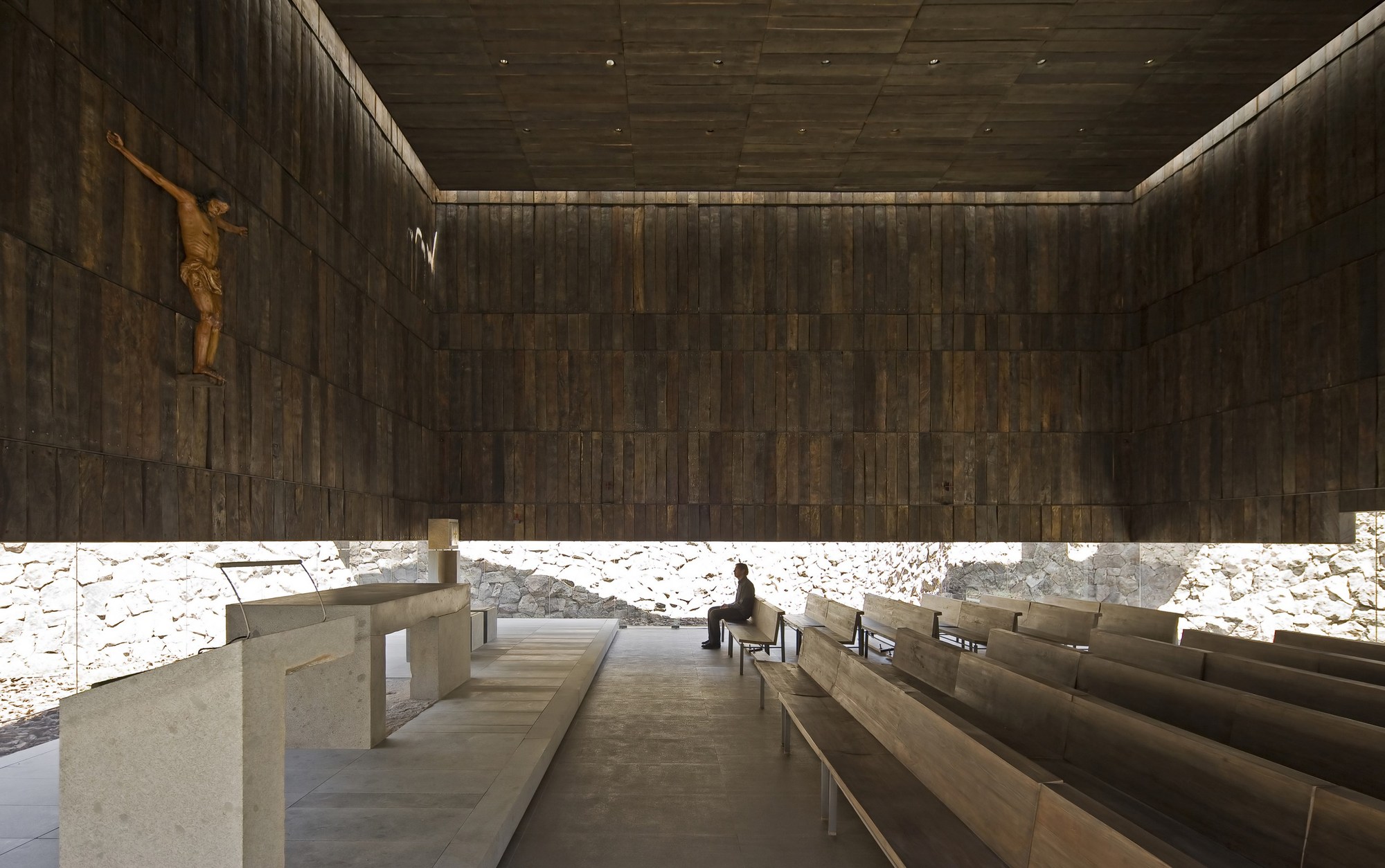 Galería de Capilla del Retiro / Undurraga Devés Arquitectos - 30