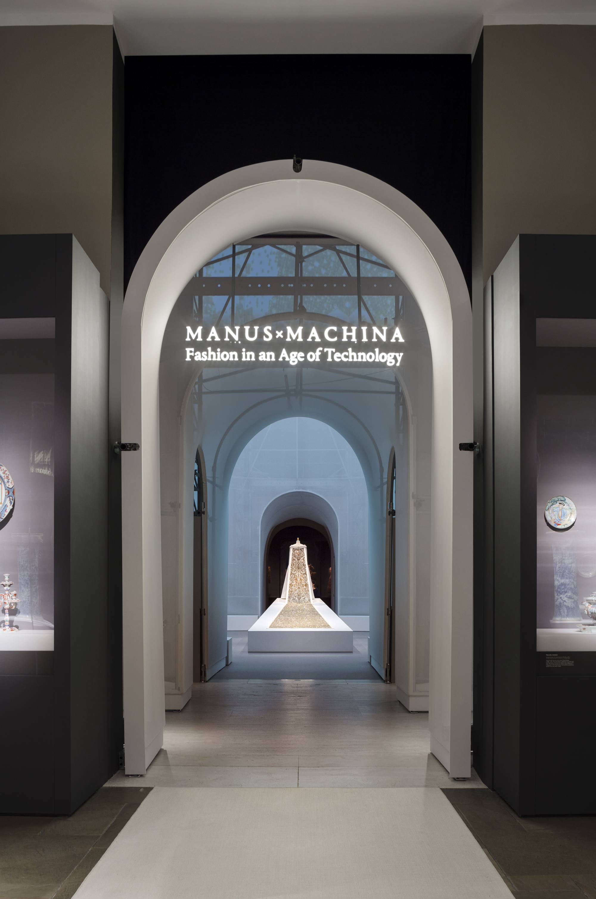 Galería de Manus x Machina / OMA - 32