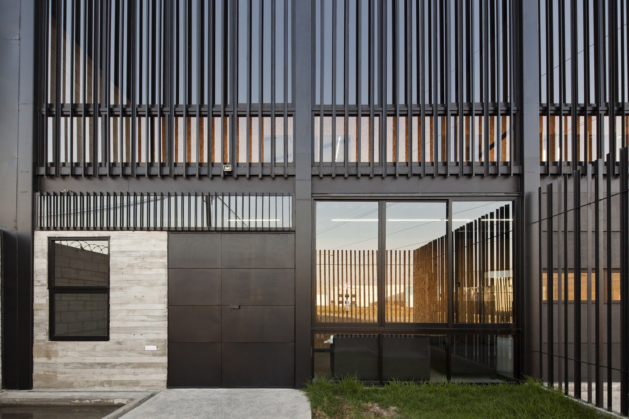 Gallery of Levering Trade / ATELIER ARS - 17