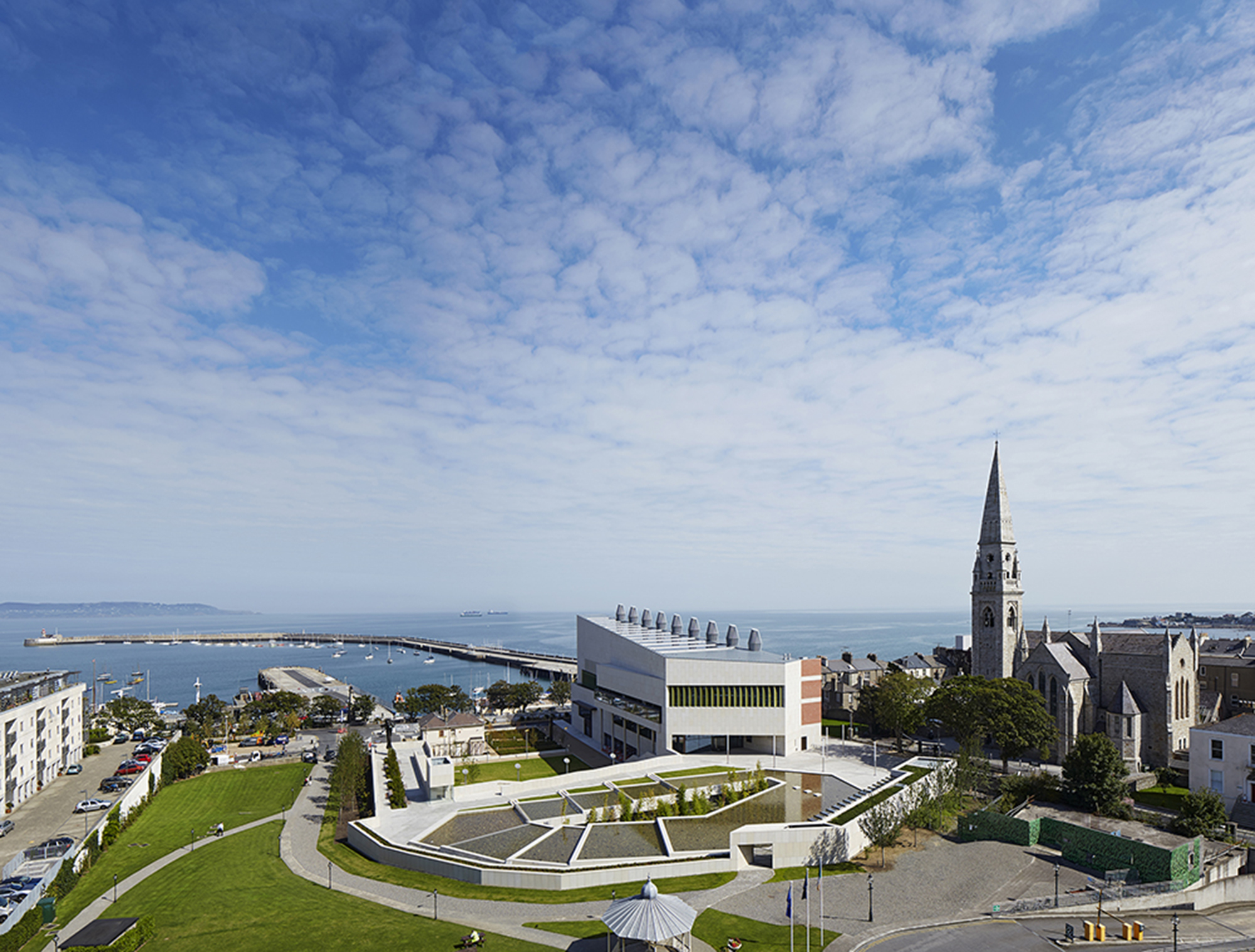 Galería de RIBA anuncia los 30 edificios seleccionados para su primera ...