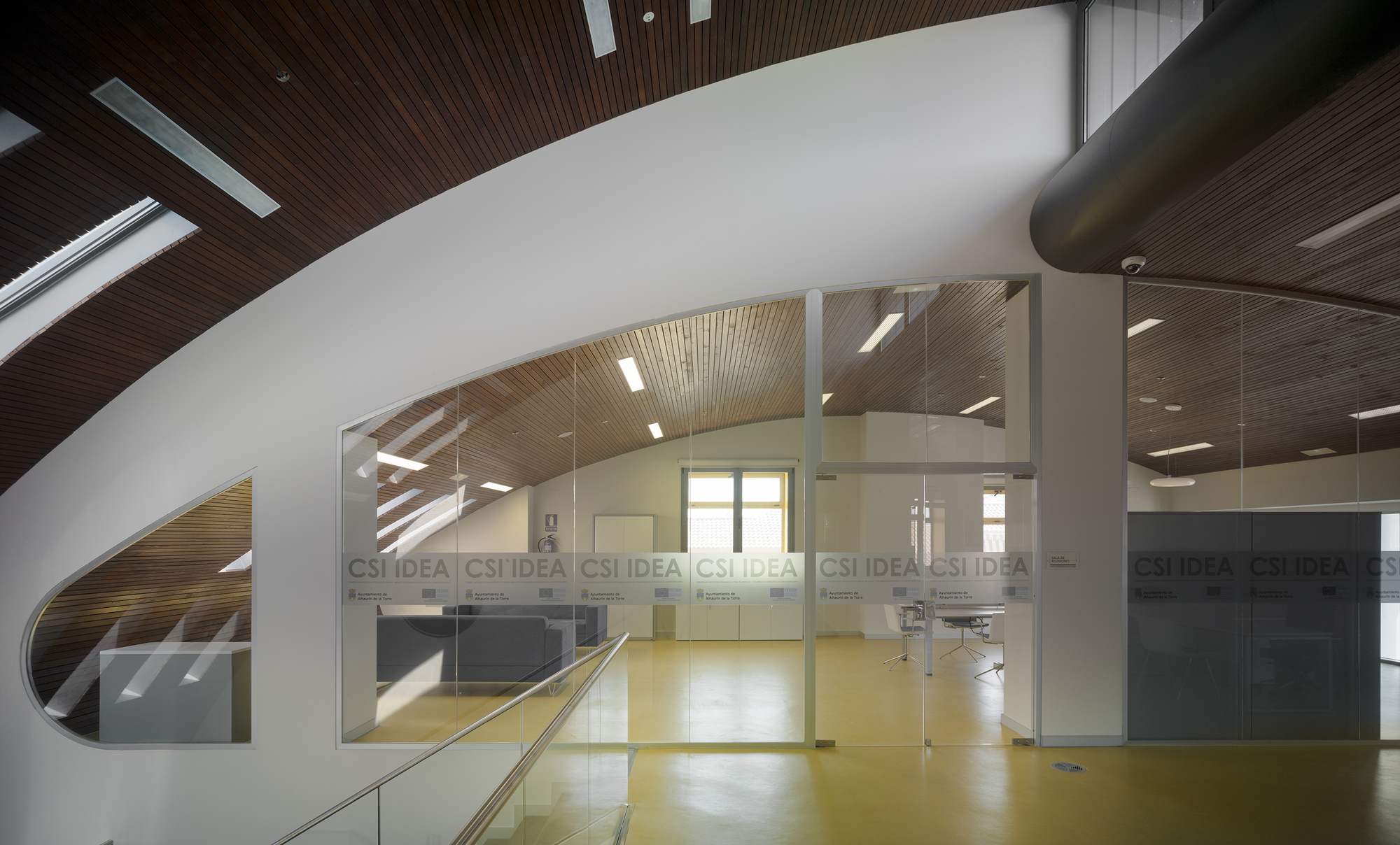Gallery of CSI-IDEA Building / Juan Blázquez + Oficina Técnica ...