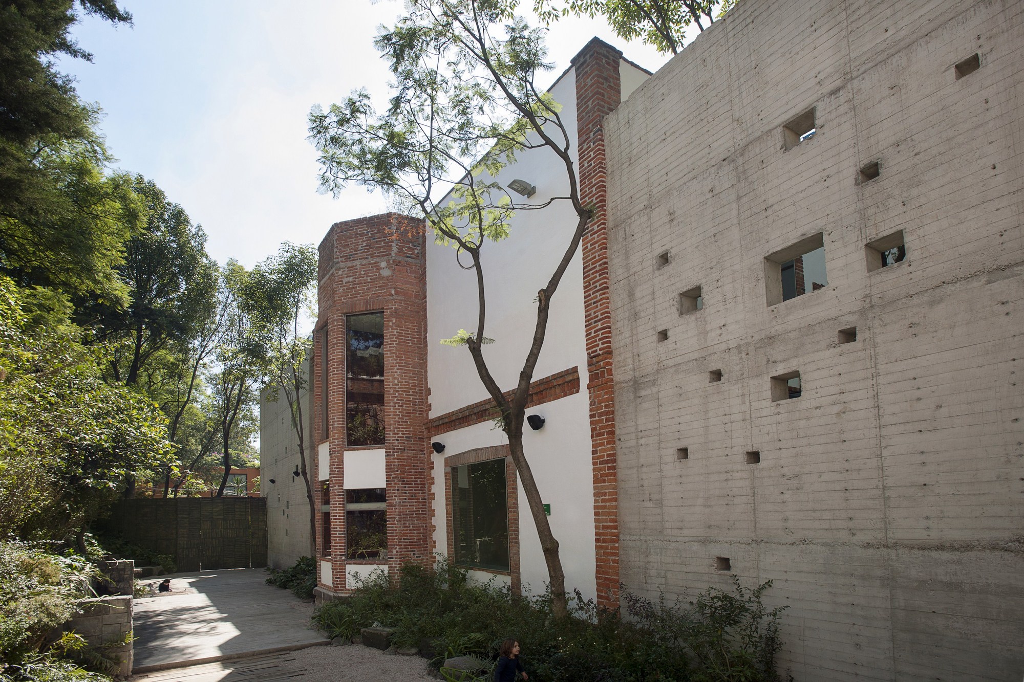 Gallery of Elena Garro Cultural Center / Fernanda Canales ...