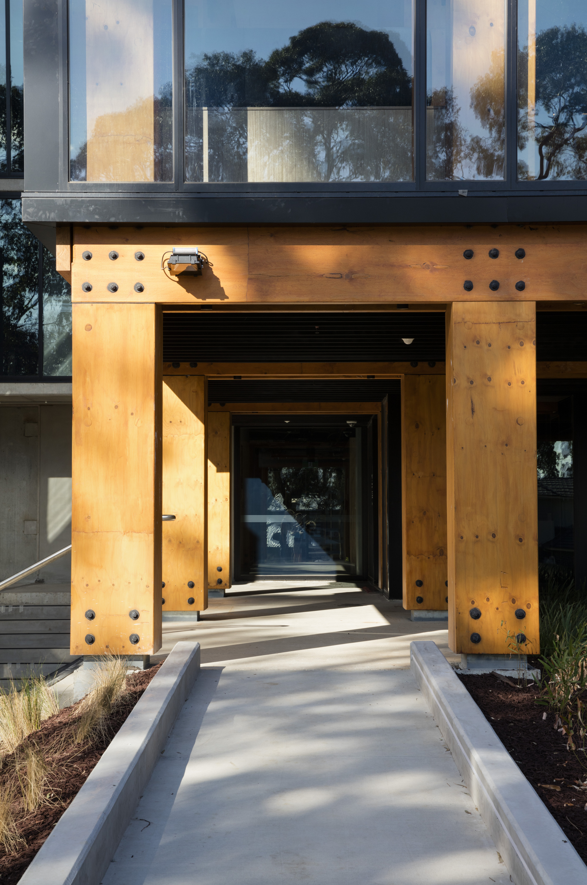 Gallery of RMIT Bundoora West Student Accommodation / RMA - 18