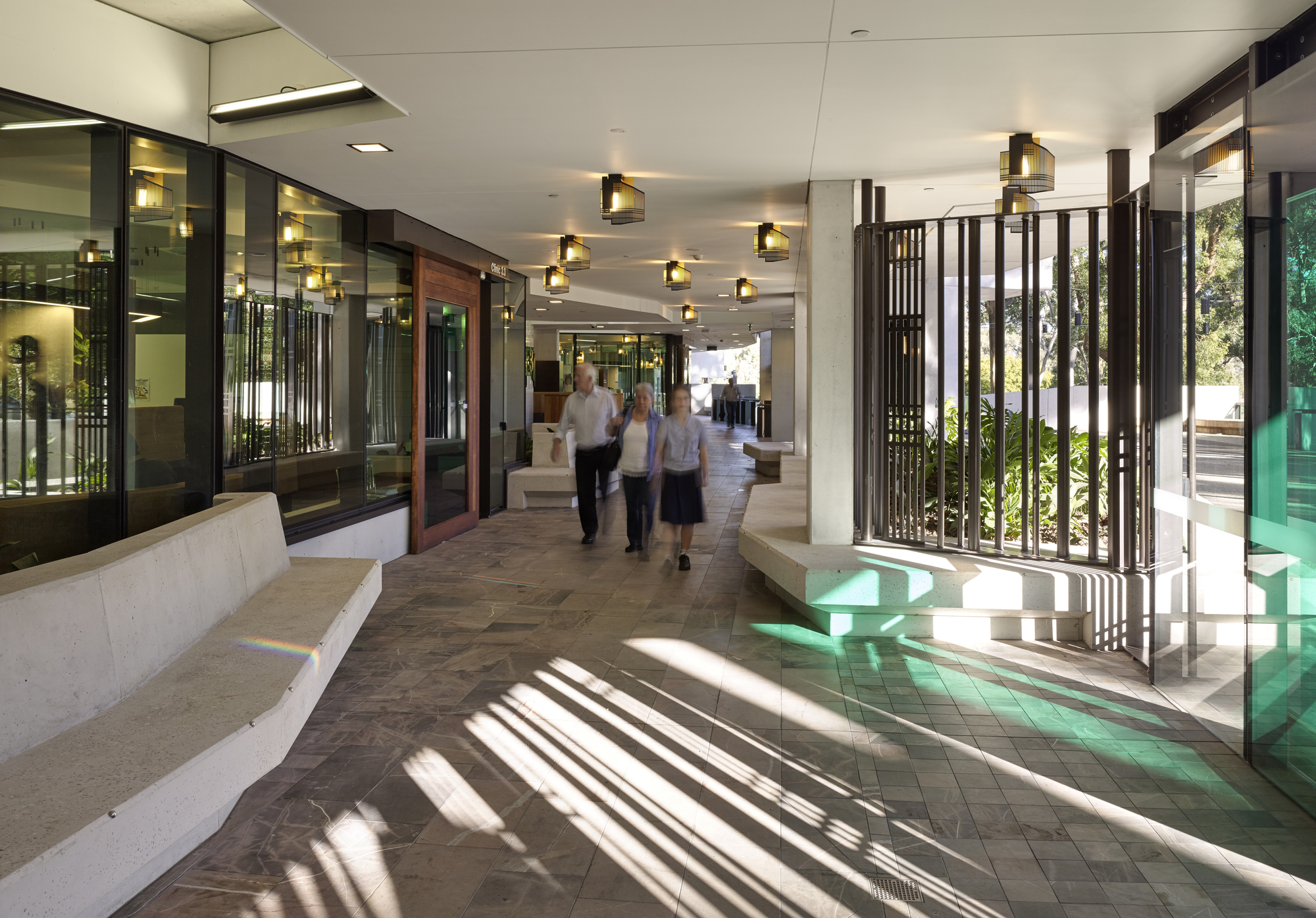 Gallery of The University of Queensland Oral Health Centre / Cox Rayner ...
