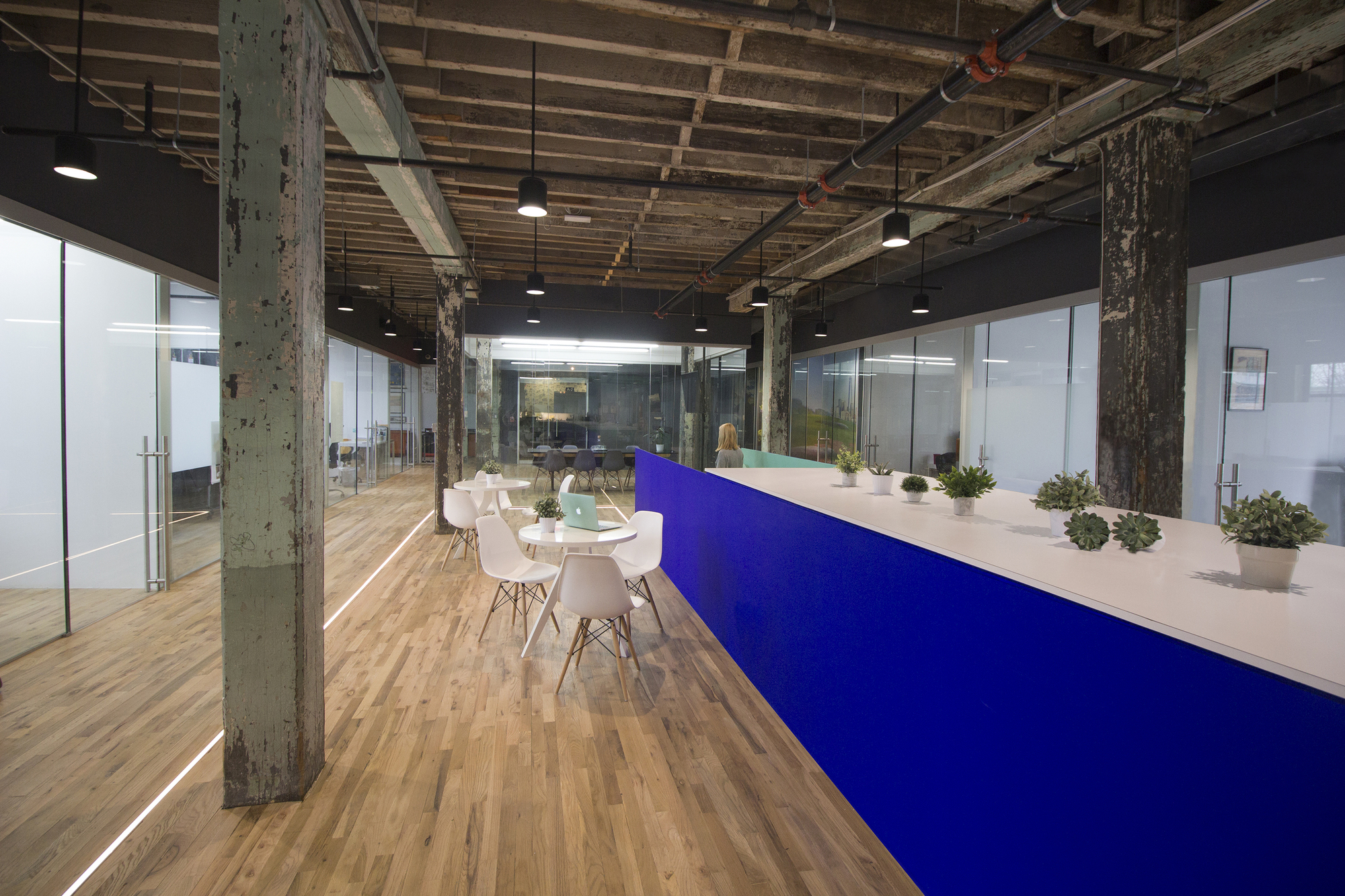 Gallery of Coworkrs / Leeser Architecture - 13