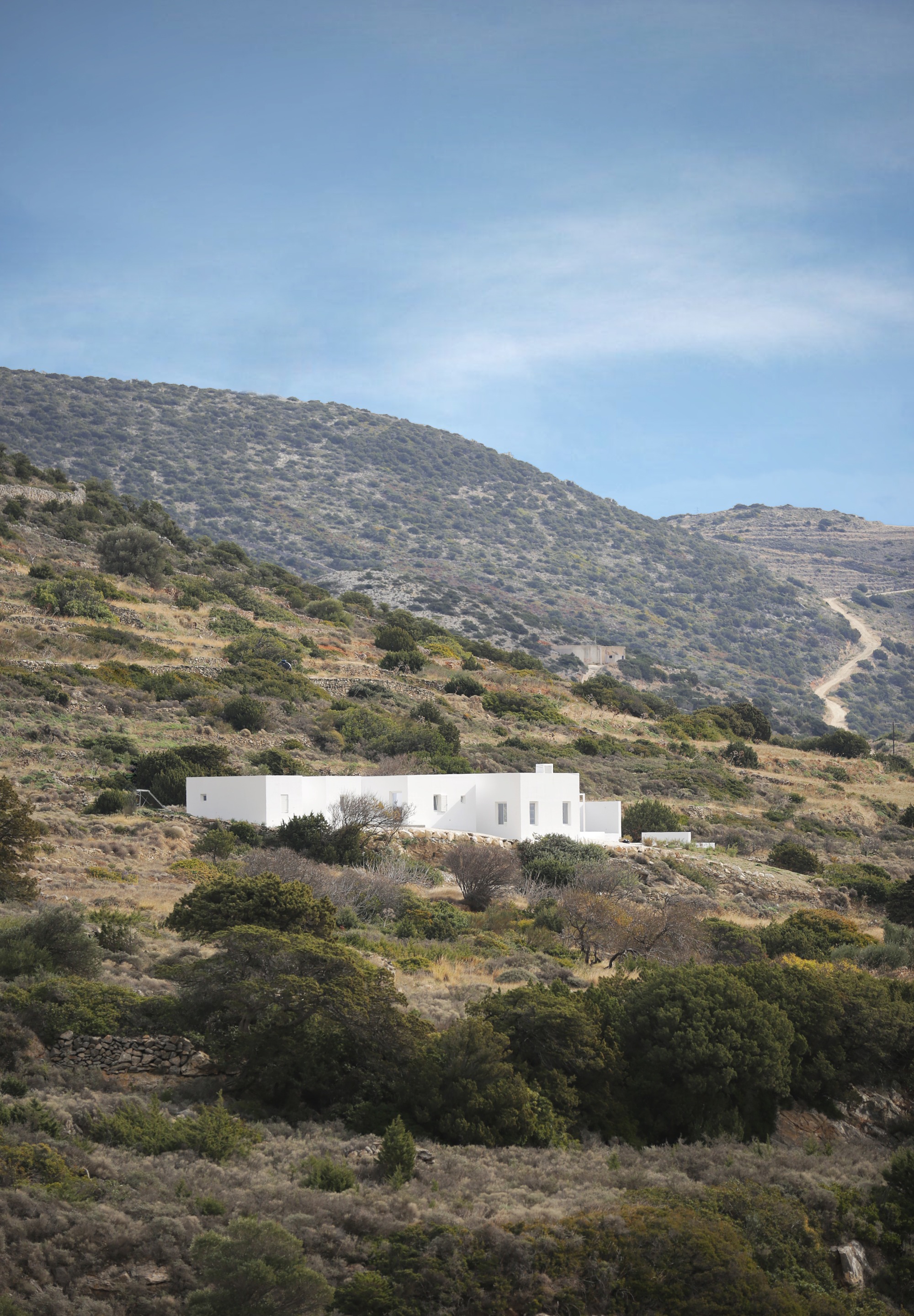 Gallery of Maison Kamari / React Architects - 1