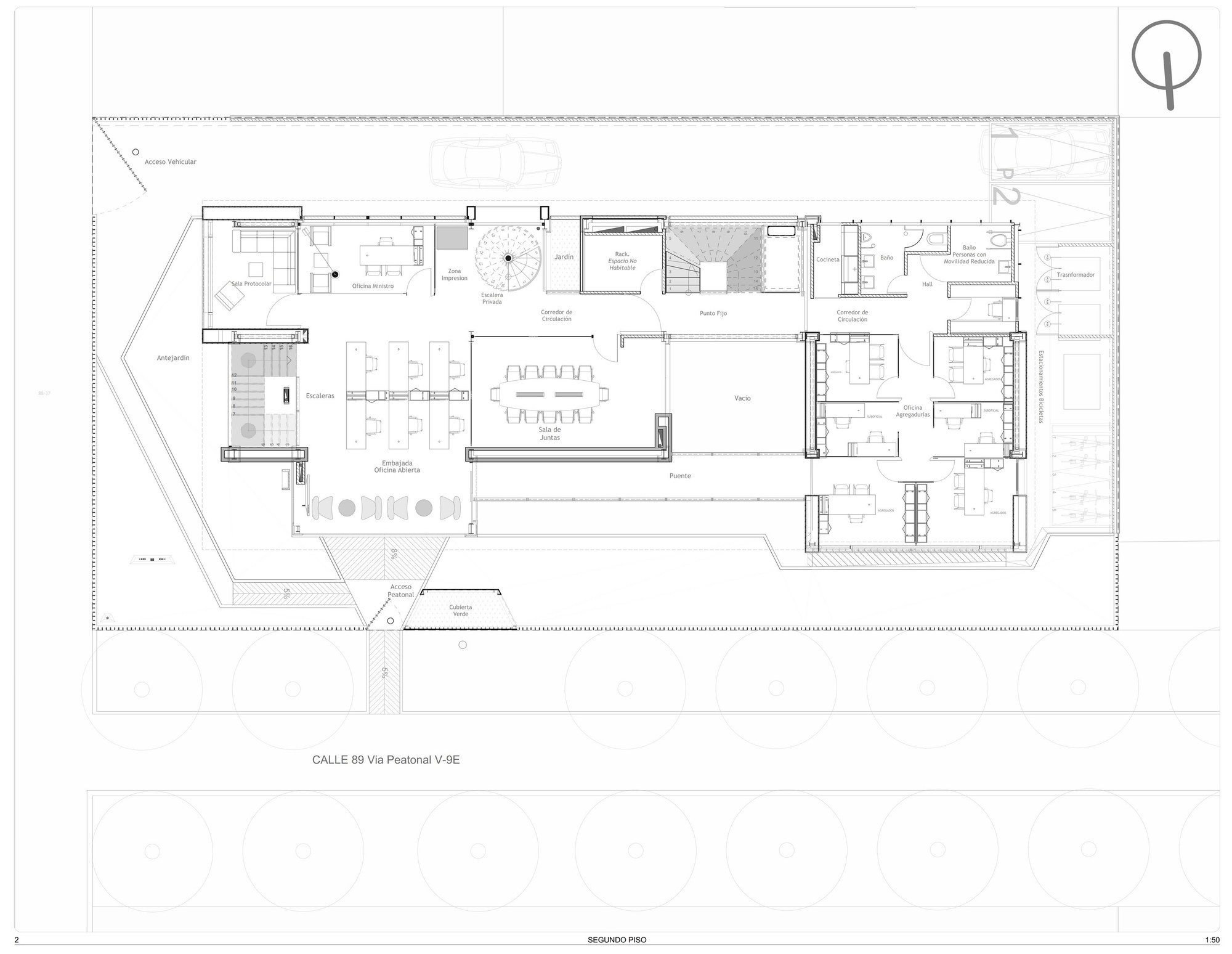 Gallery of Embassy of Ecuador / Arquiteck & Asociados - 13
