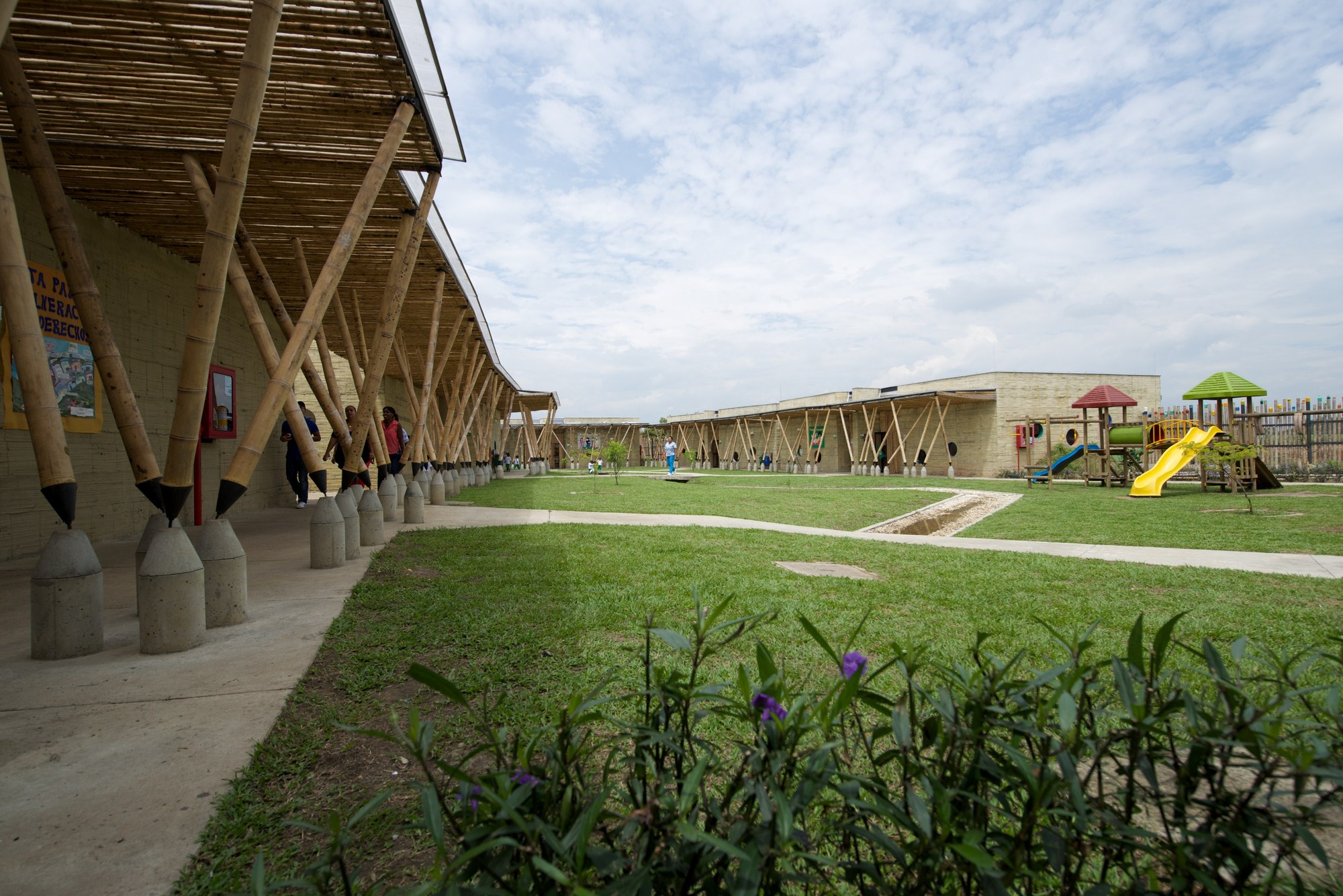 Galería de Centro de Desarrollo Infantil El Guadual / Daniel Joseph ...