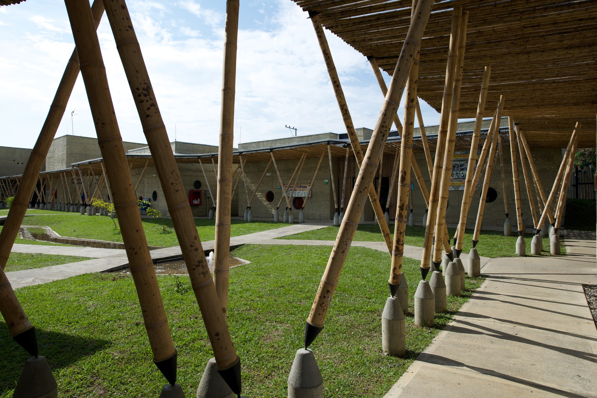Galería de Centro de Desarrollo Infantil El Guadual / Daniel Joseph ...