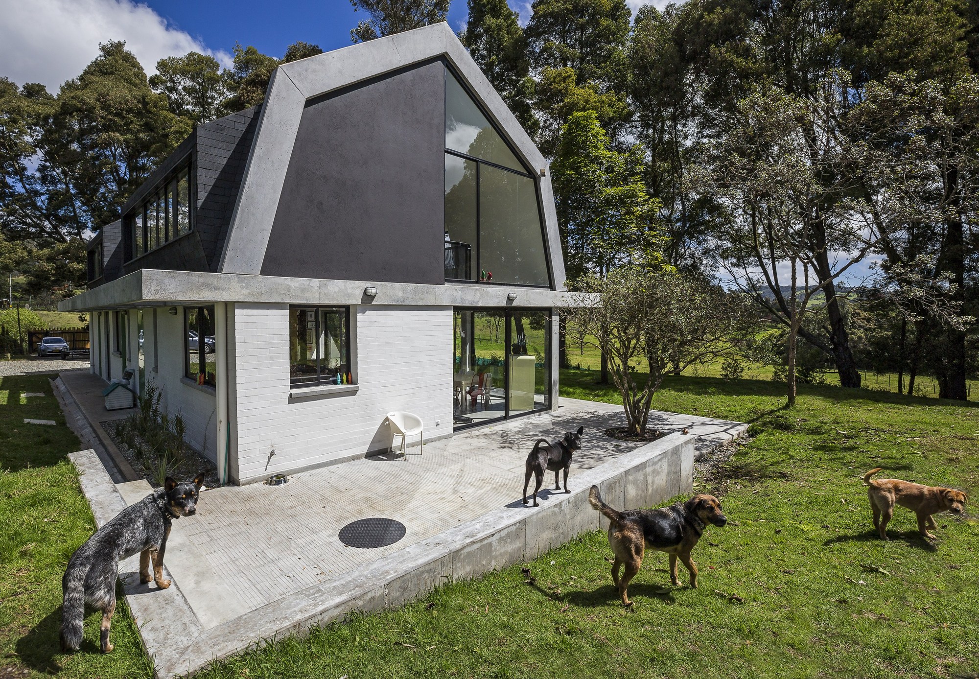 Gallery of BO House / Plan:b arquitectos - 16