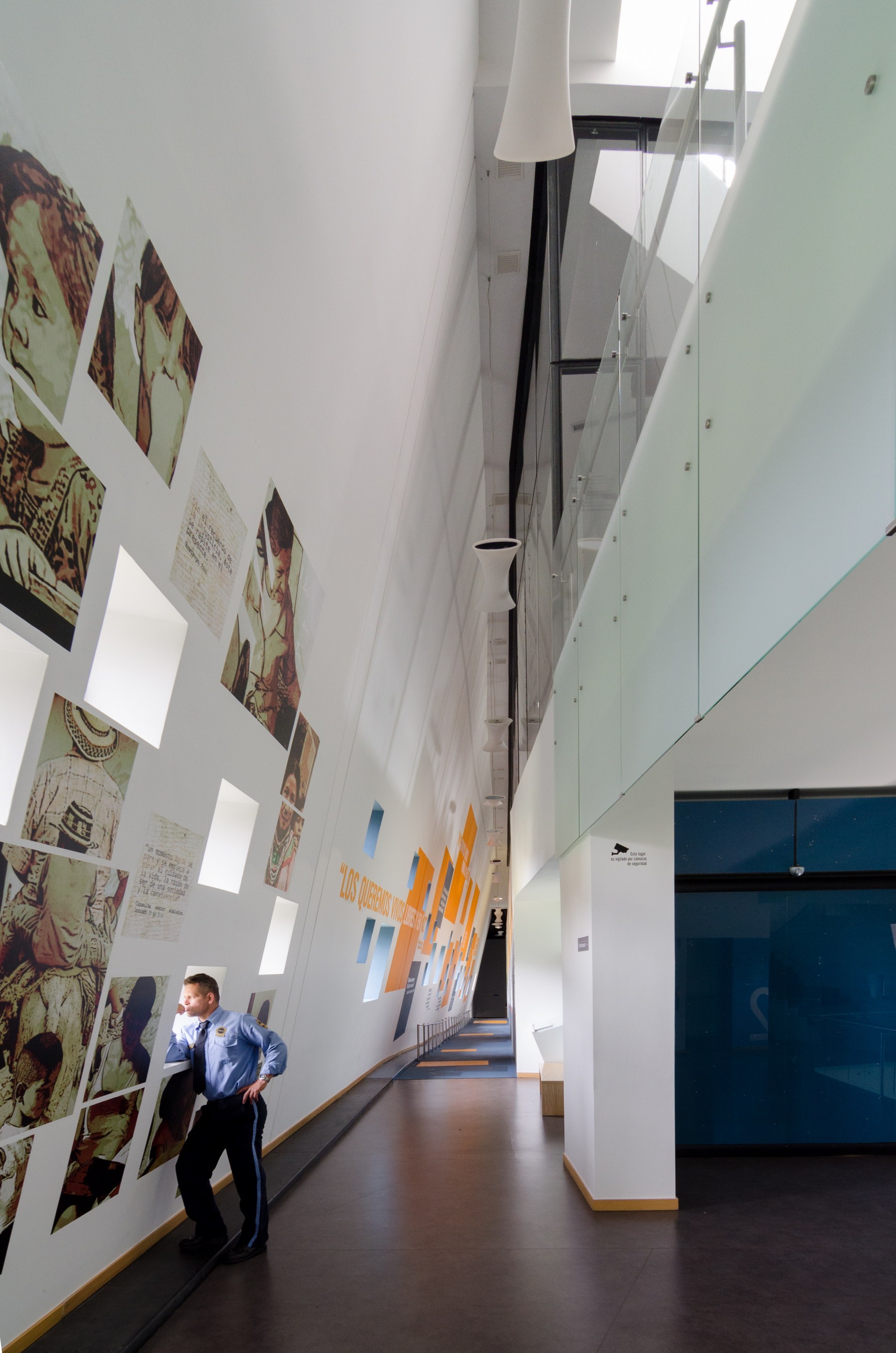 Galería de Museo Casa de la Memoria / Juan David Botero - 2