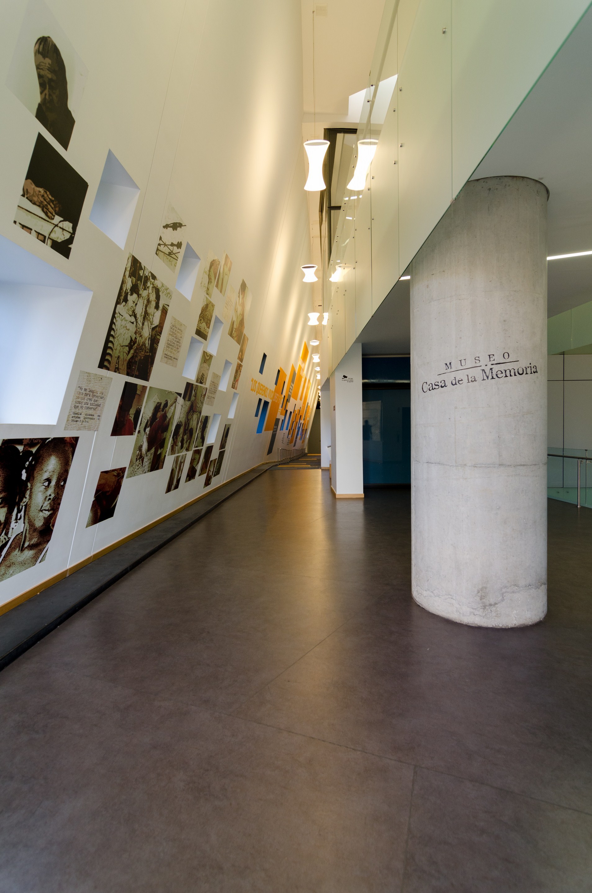 Galeria de Museu Casa de la Memoria / Juan David Botero - 14