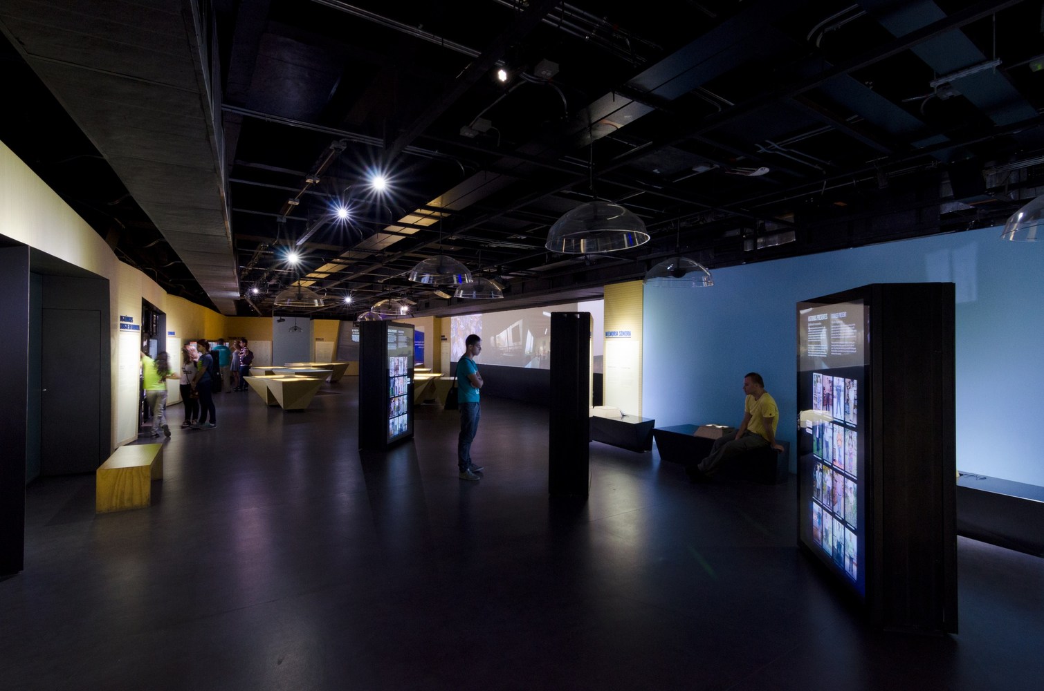 Gallery of Casa de la Memoria Museum / Juan David Botero - 17