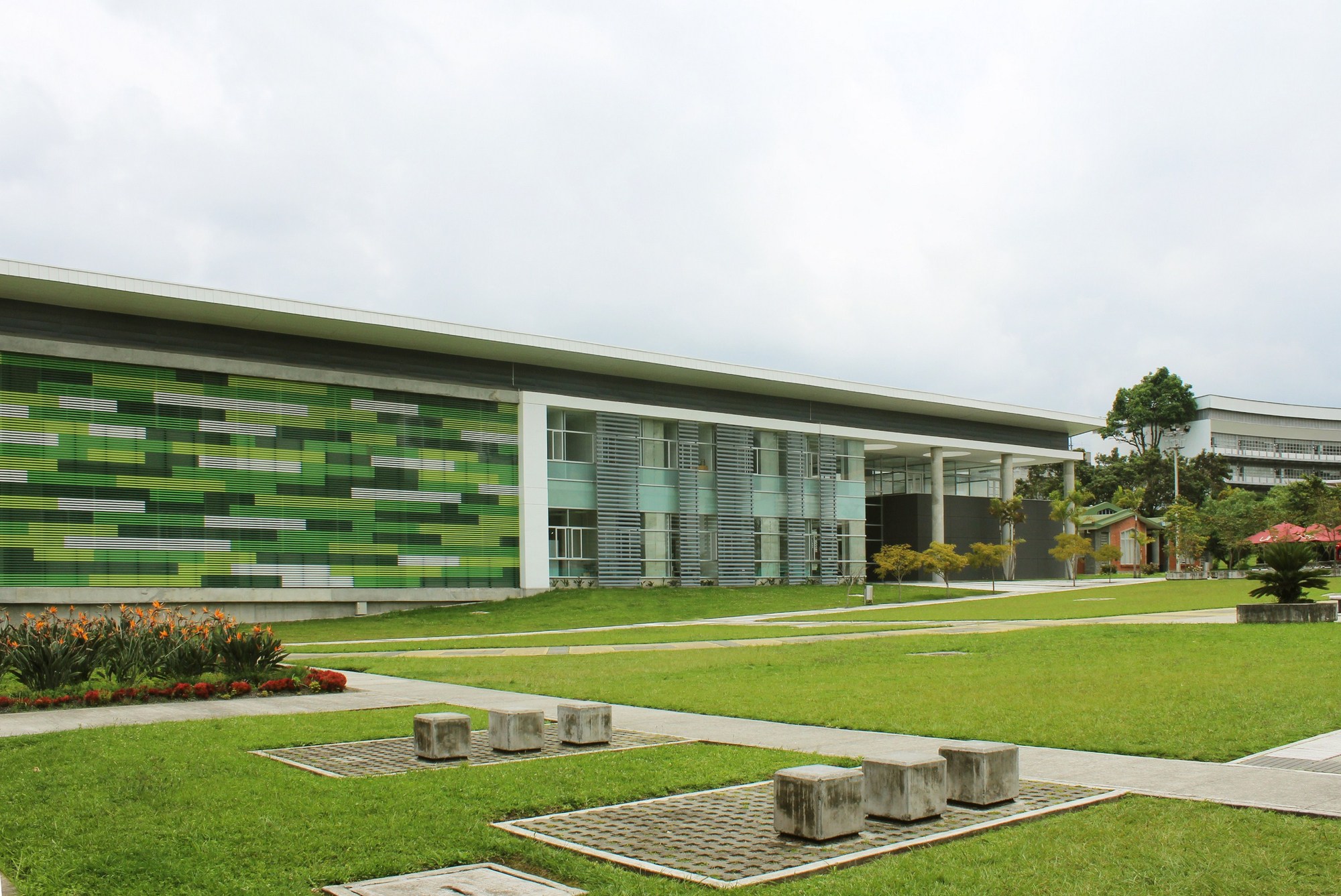 Galería de Edificio de Química e Ingeniería Química / Universidad ...