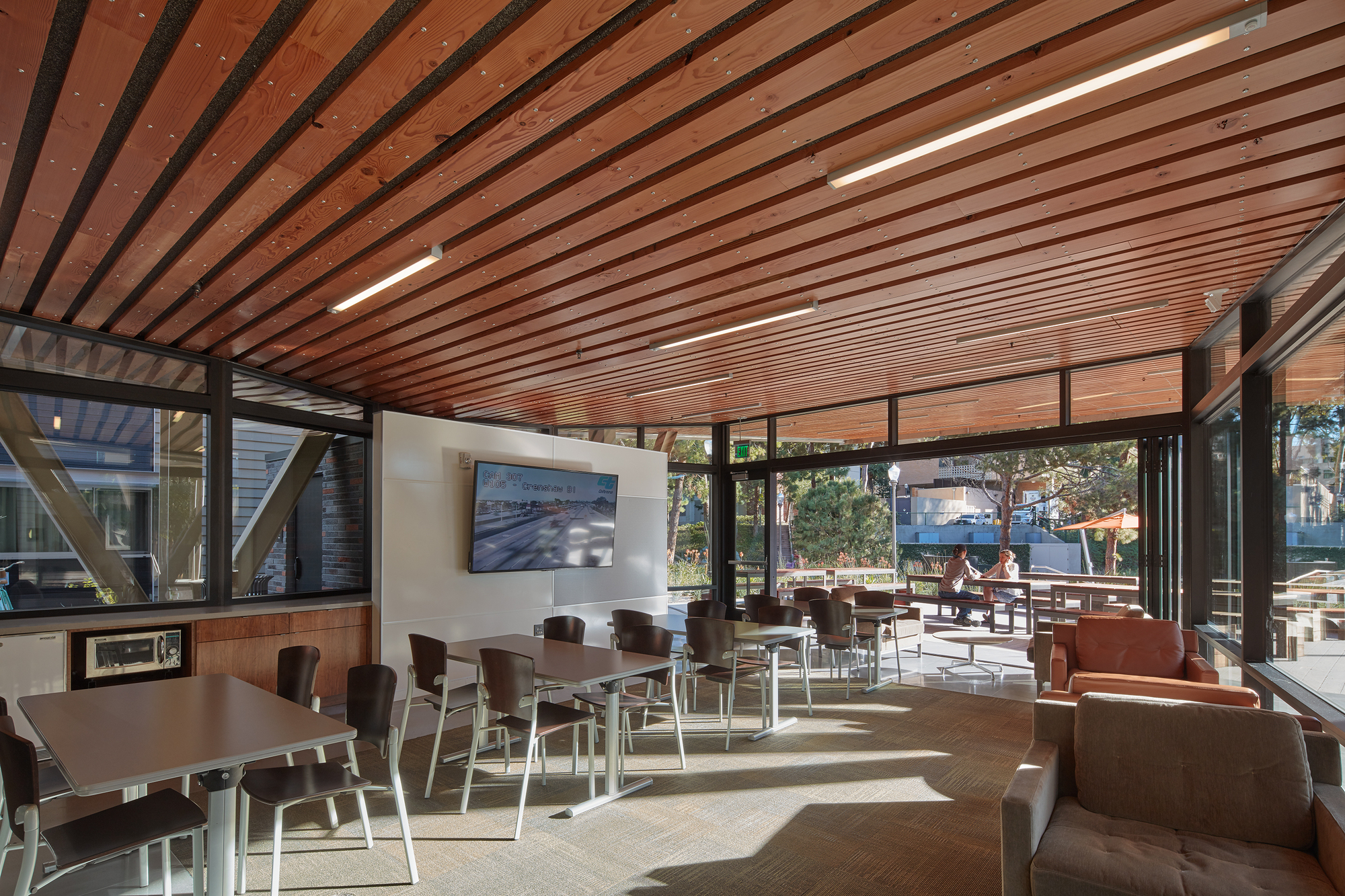 Gallery of UCLA Saxon Suites / Studio E Architects - 9
