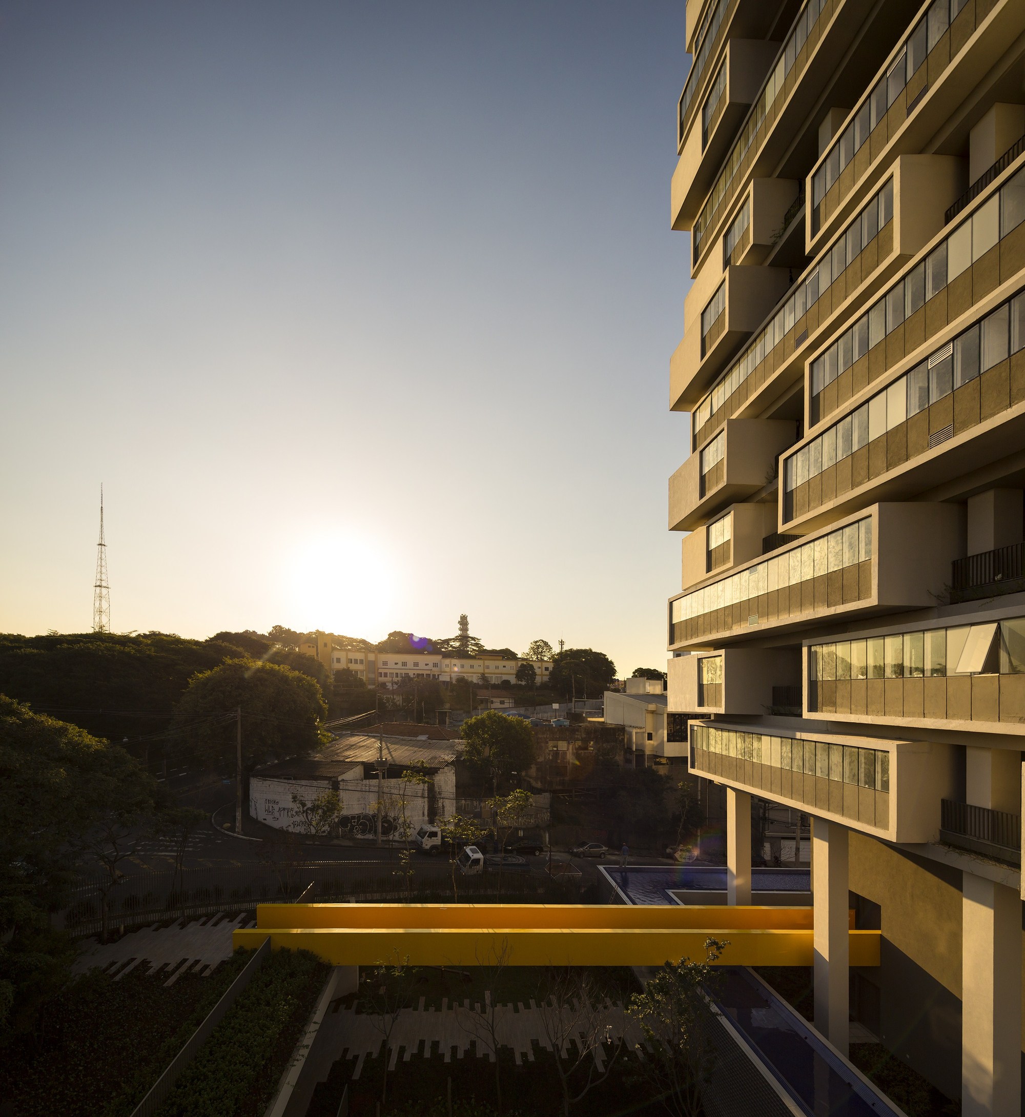 Galería de Edificio 360° / Isay Weinfeld - 9