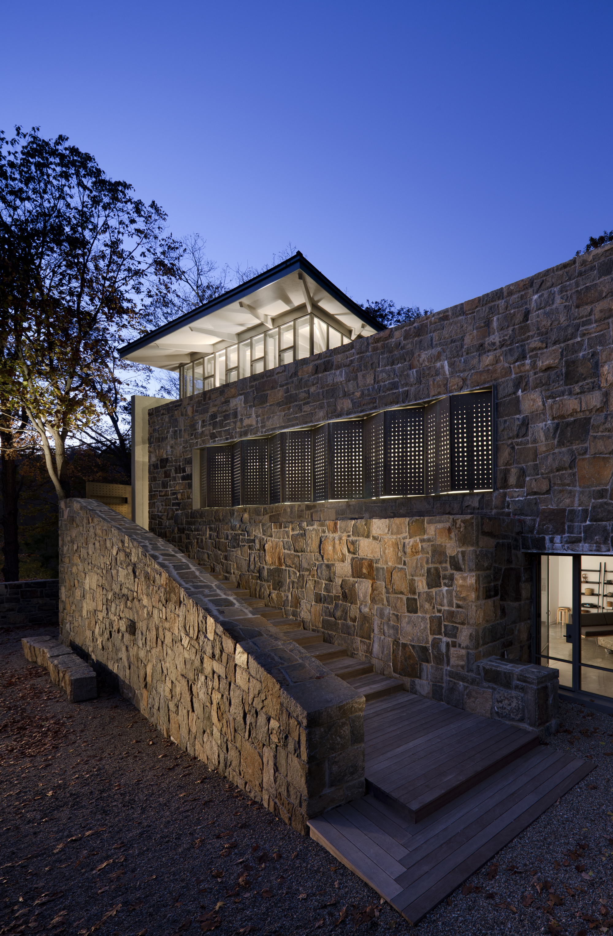 Gallery of McCann Residence / Weiss/Manfredi - 12