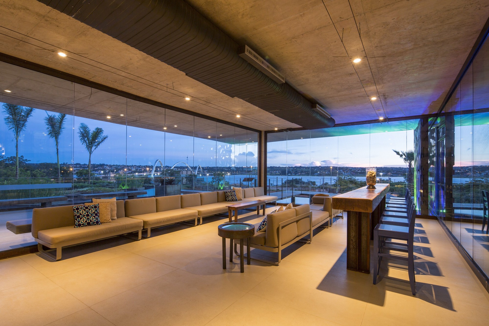 Gallery of NAU Restaurant / Sandra Moura - 13