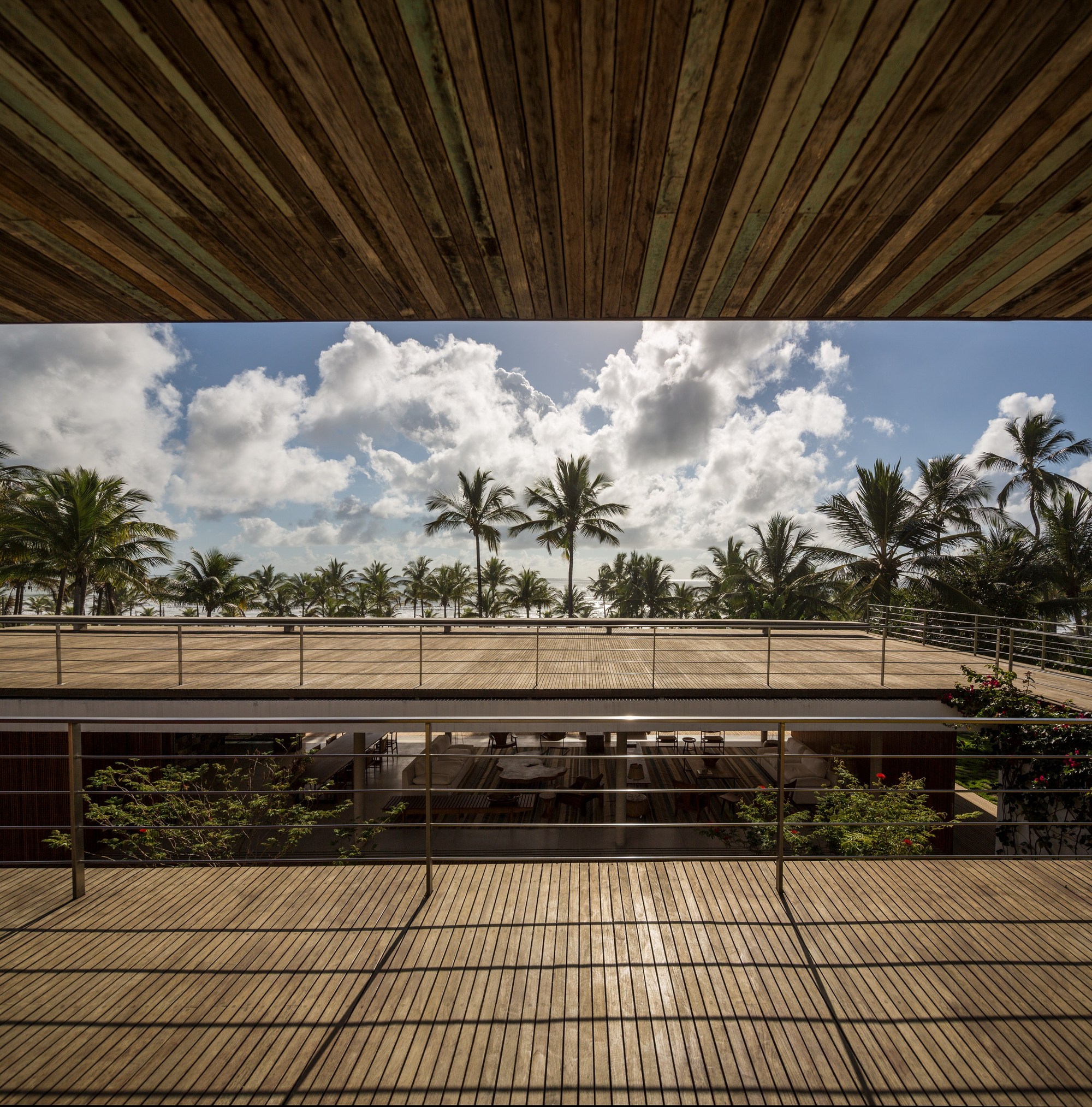 Gallery of Txai House / studio mk27 - 43