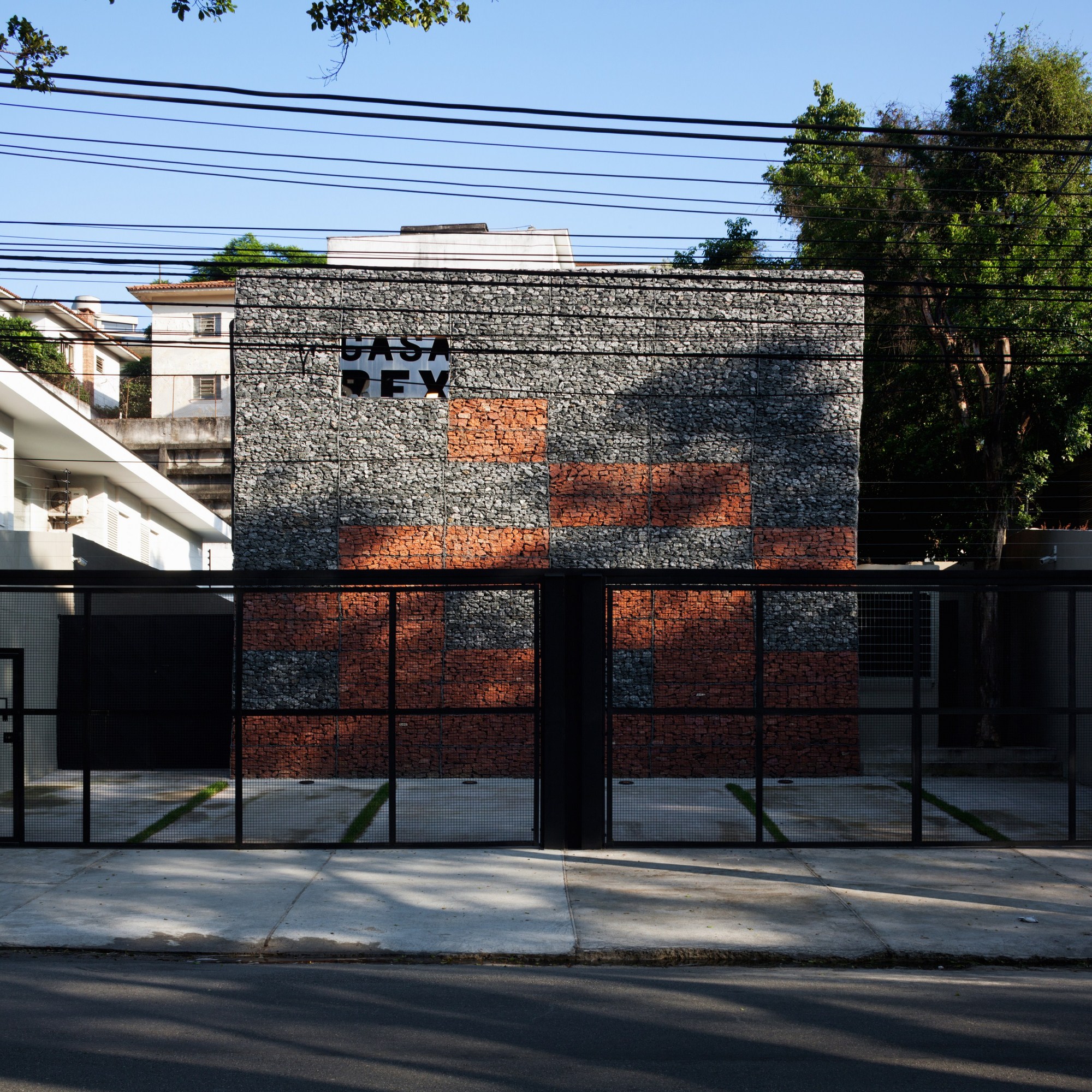 Galeria de Casa REX / FGMF - 22