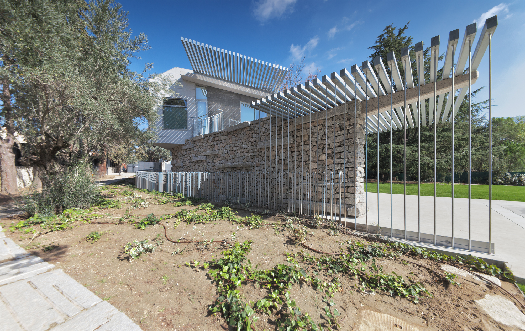 Gallery of North Face / nodo17 group - 16