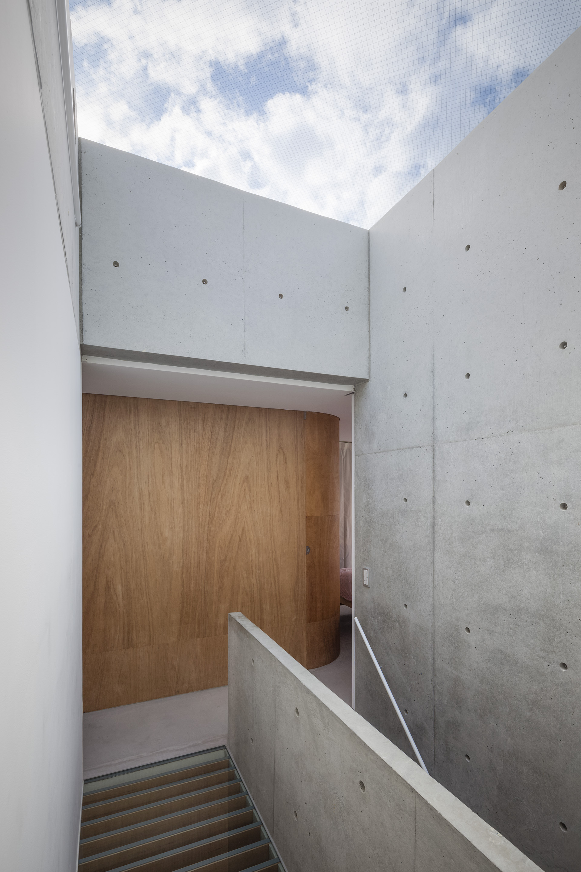 Gallery of House in Midorigaoka / Yutaka Yoshida Architect & Associates - 8
