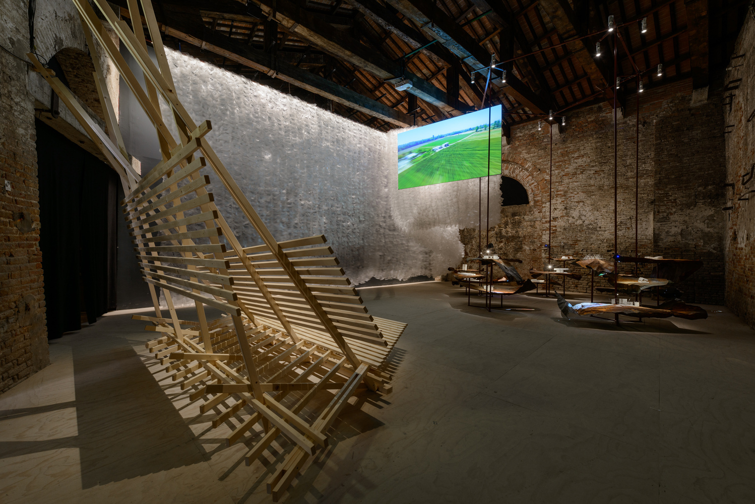 Gallery of Against The Tide: Inside Chile's Pavilion at the 2016 Venice ...