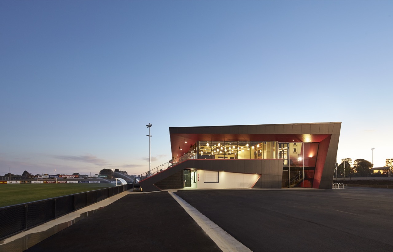 Ballarat Regional Soccer Facility / K20 Architecture | ArchDaily