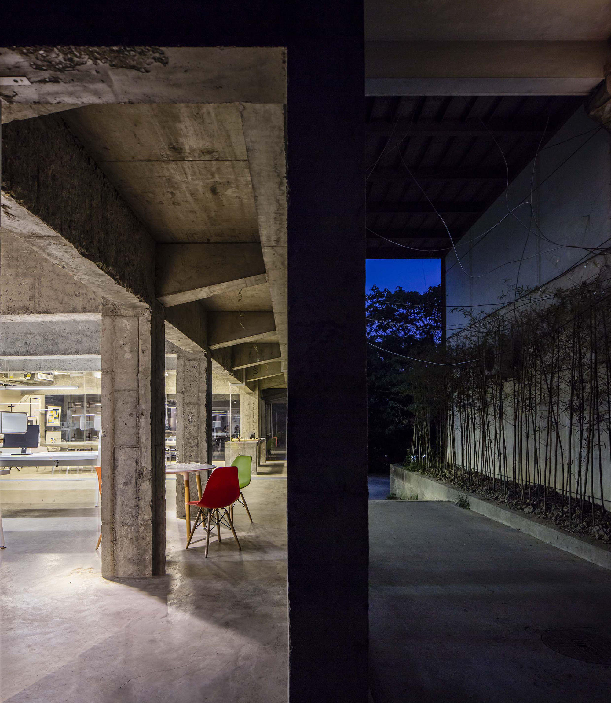 Gallery of STUDIO QI Hangzhou Office / Shanshan Qi, Jian Huang - 7
