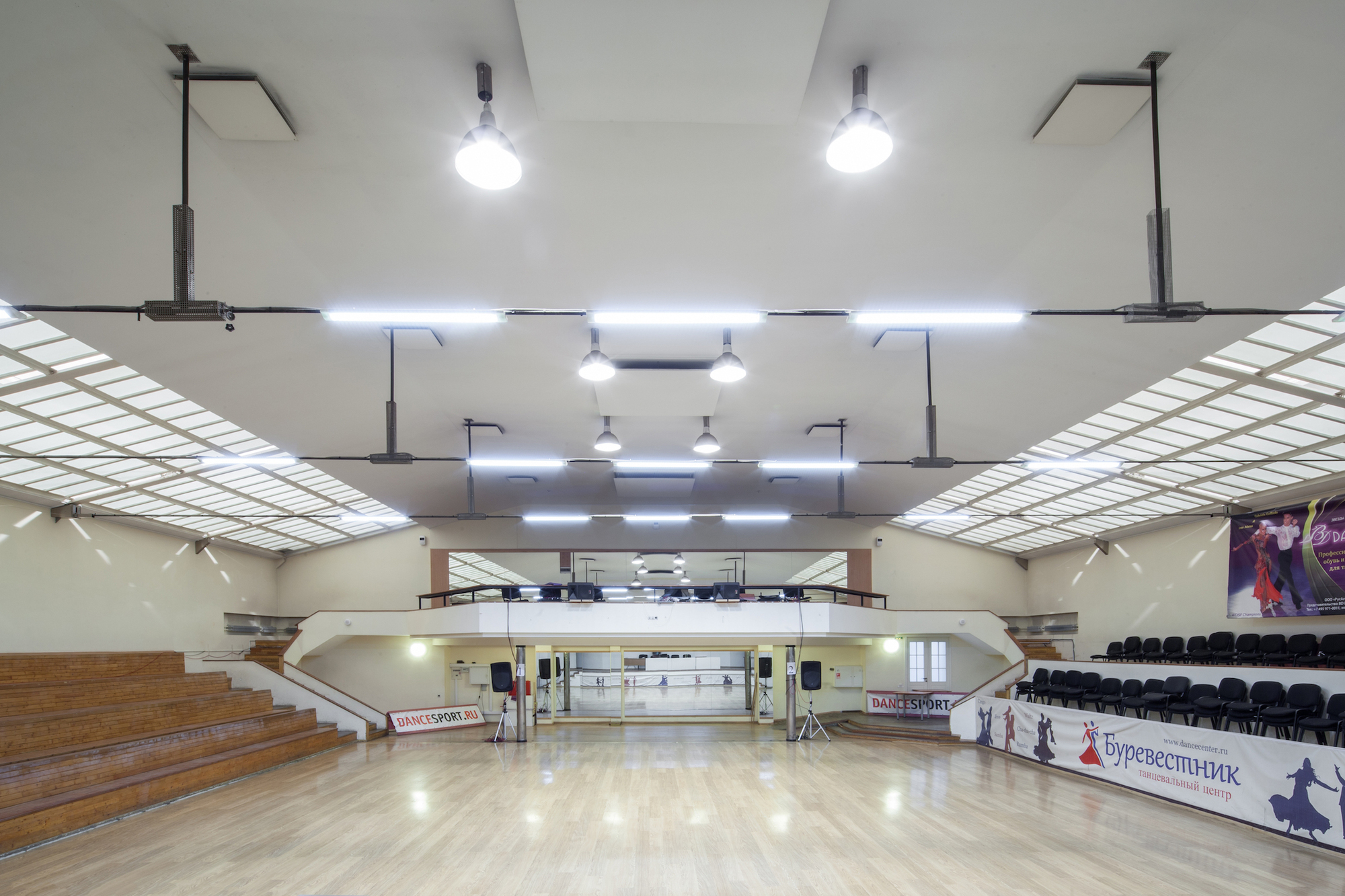 Gallery of Melnikov and Moscow Workers’ Clubs: Translating Soviet ...