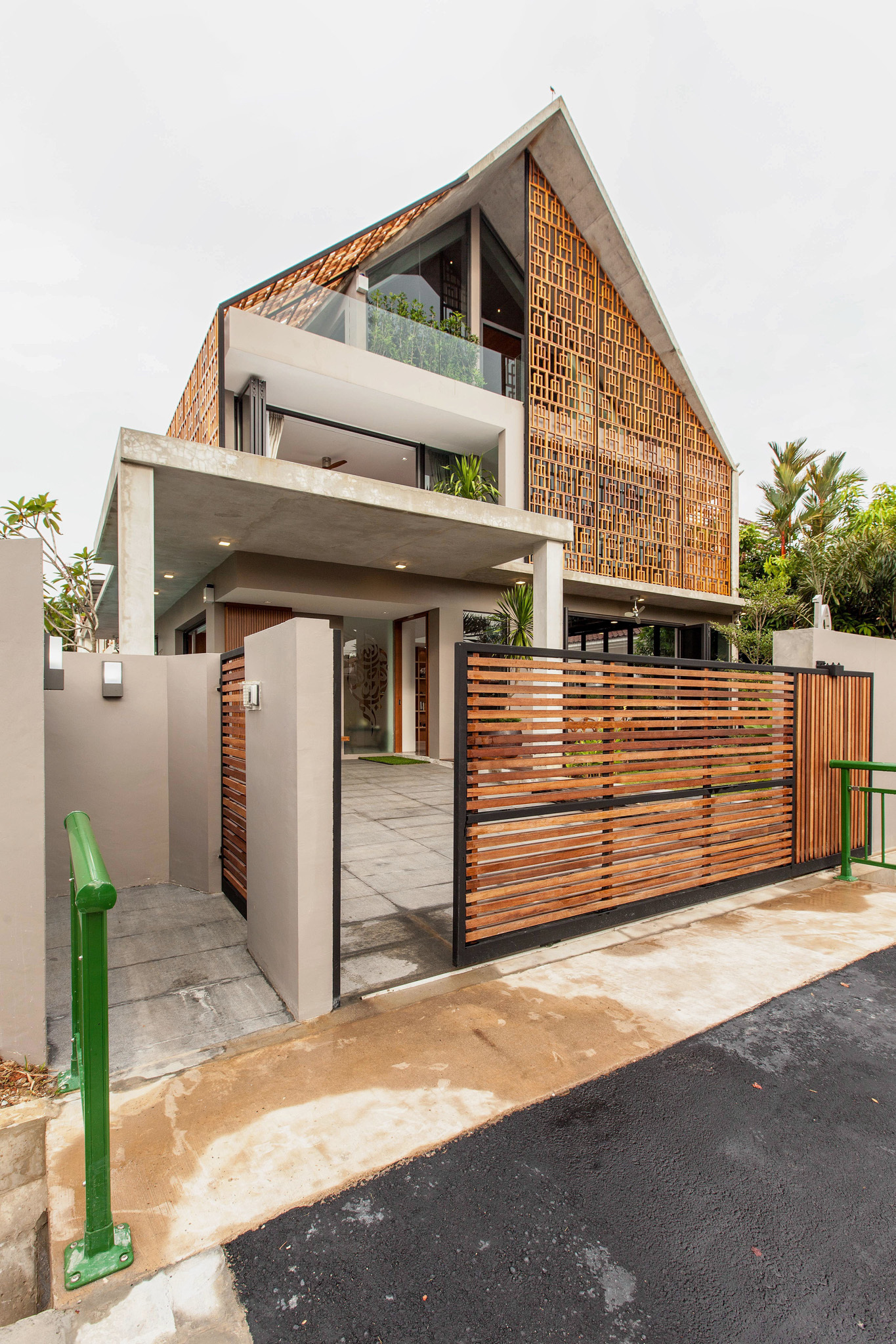 Gallery of Siglap Plain / Aamer Architects - 6